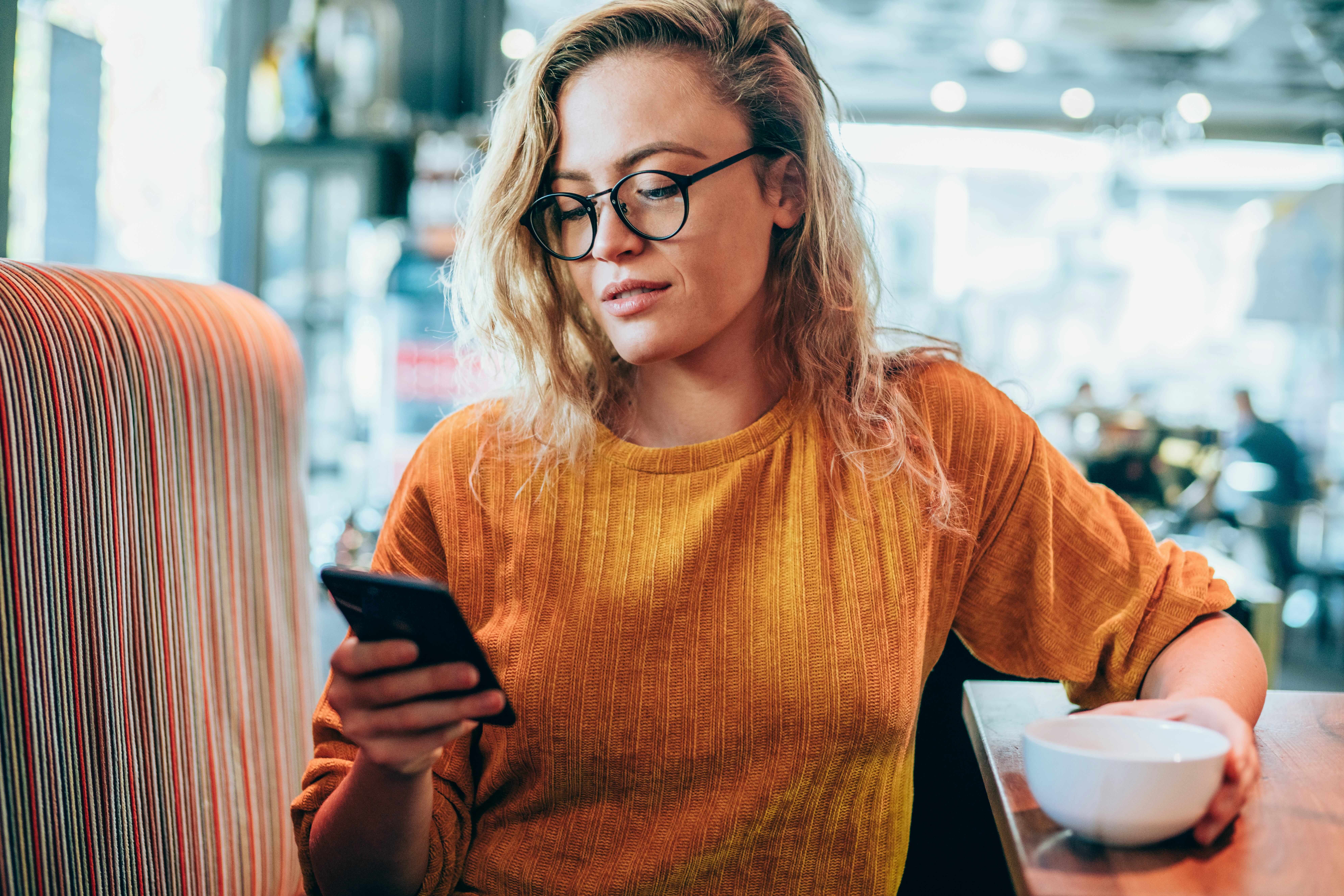 12 Examples Of Texts You Can Use To Cancel A Date, Based On The Situation