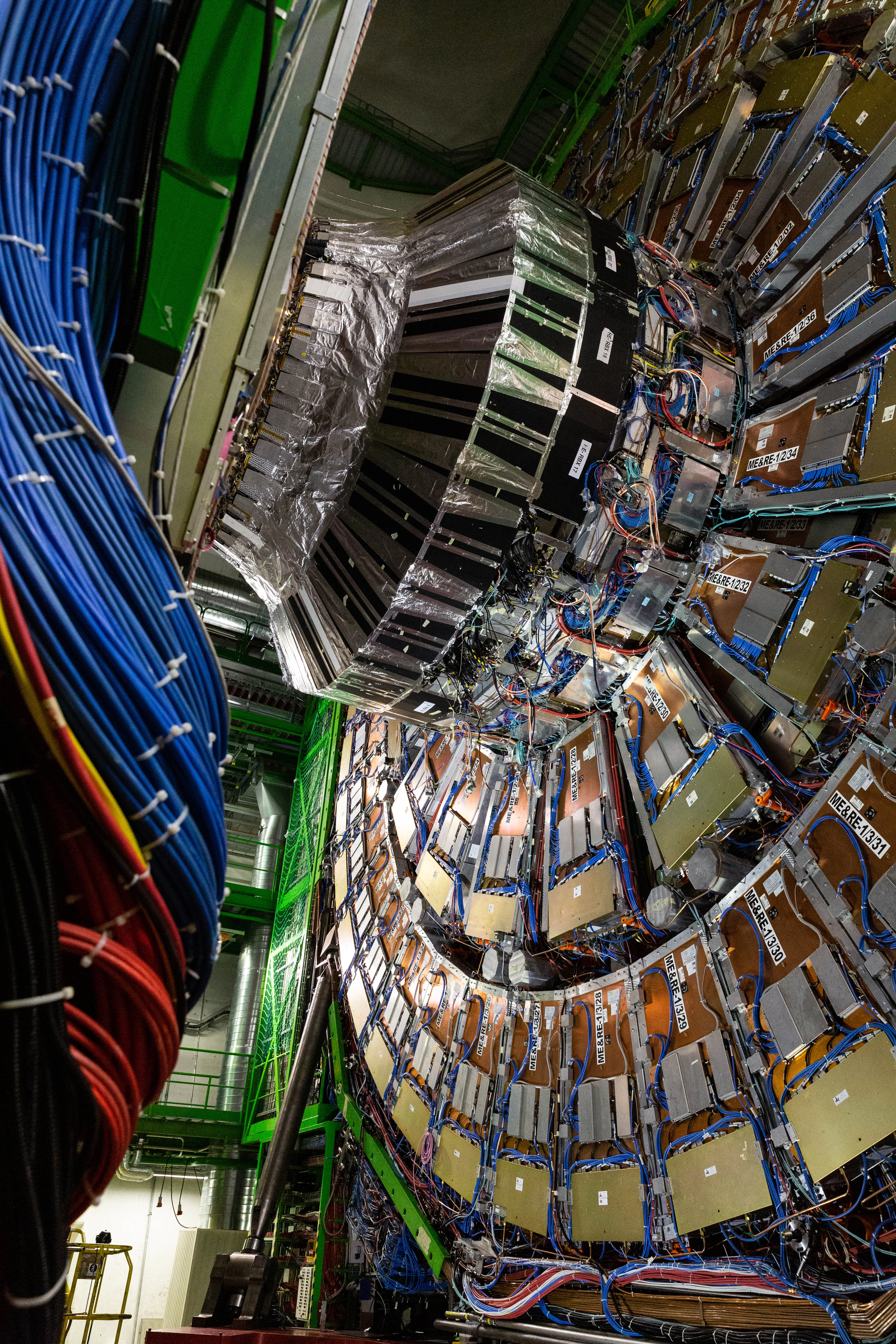 Thousands of physicists are working together to redefine the cosmos