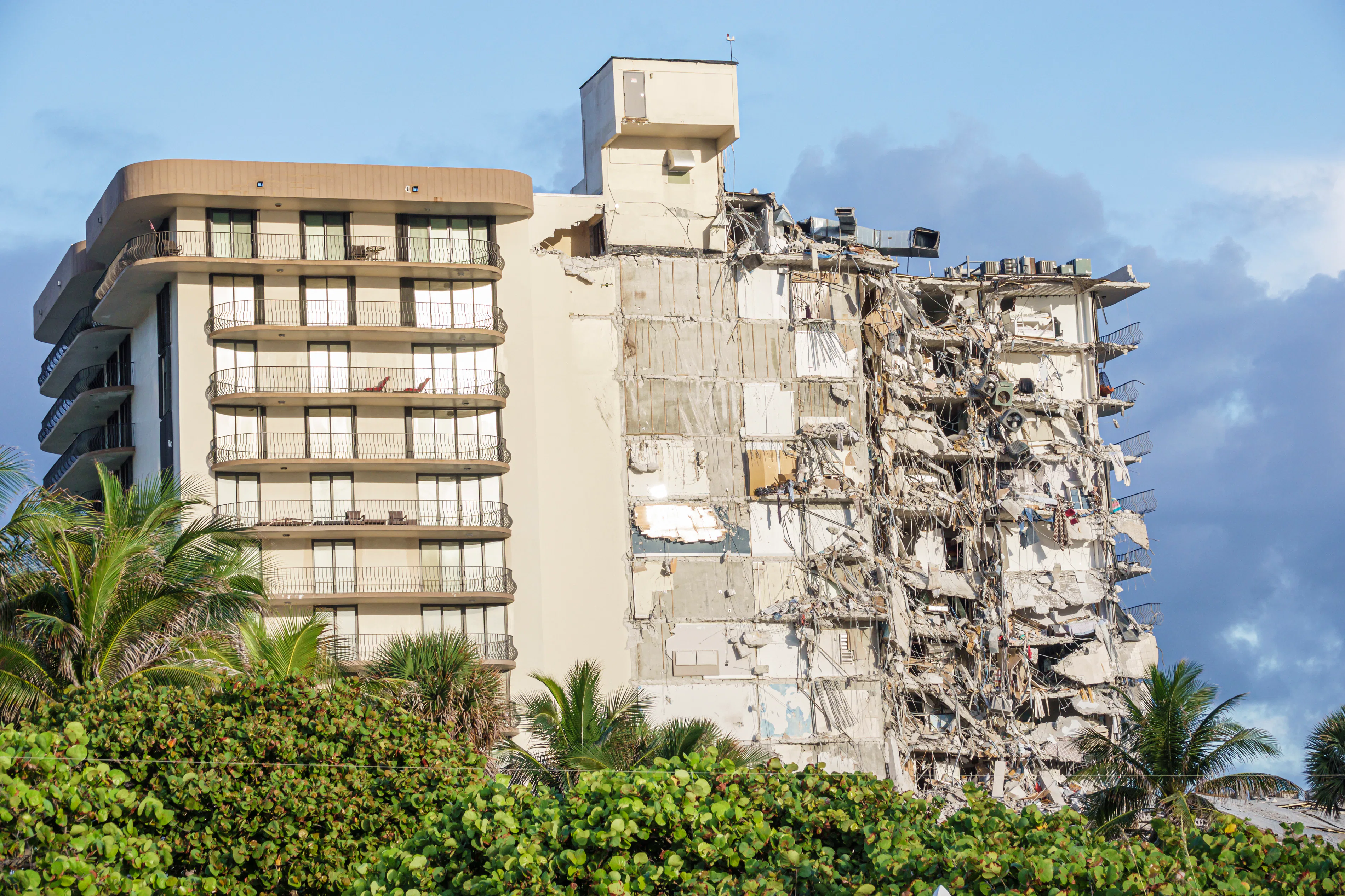 Surfisde Building Collapse Victims: Where To Donate To Help