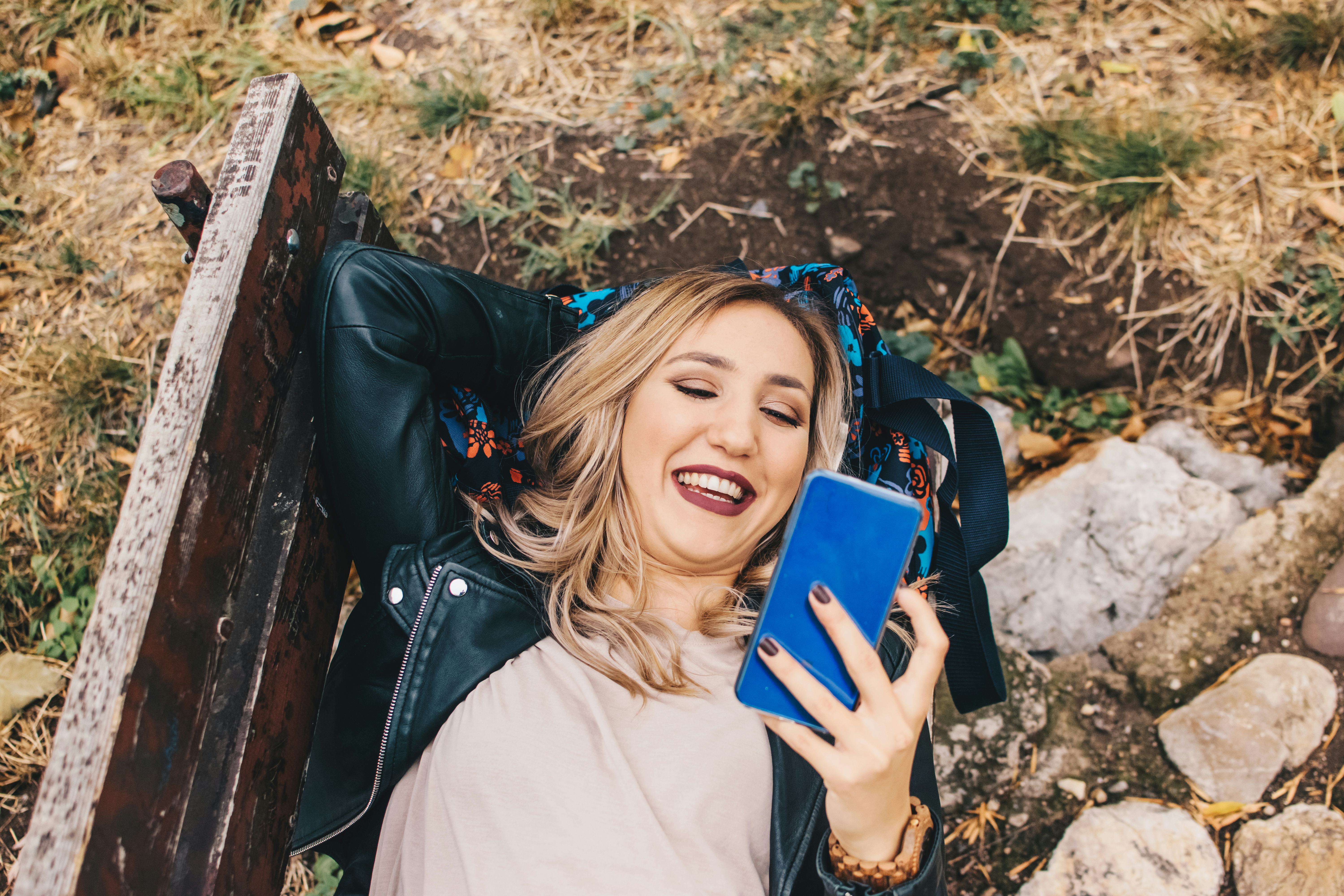 30 Best Opening Lines To Use On Dating Apps To Win Everyone Over