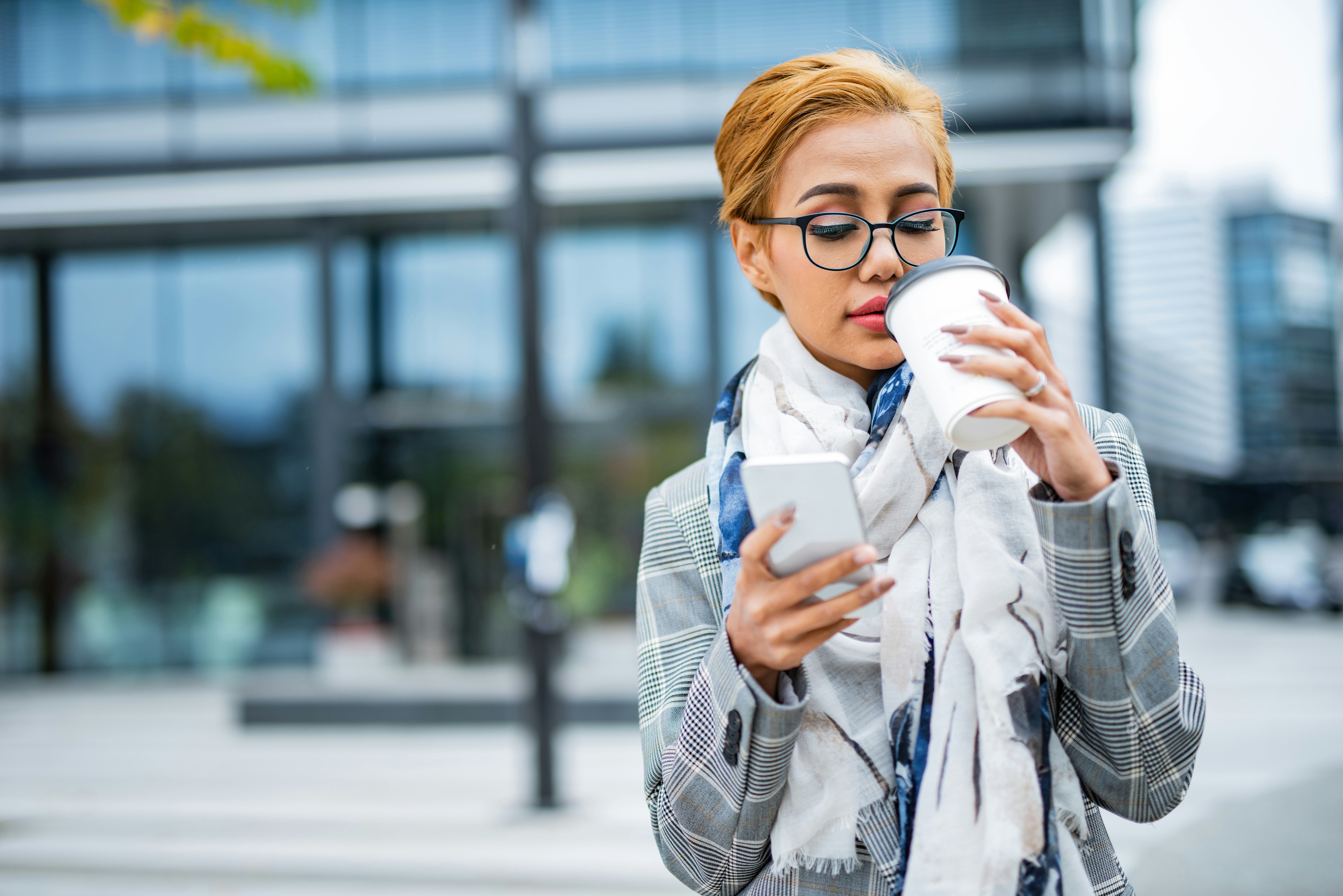 7 Signs You're Sensitive To Caffeine