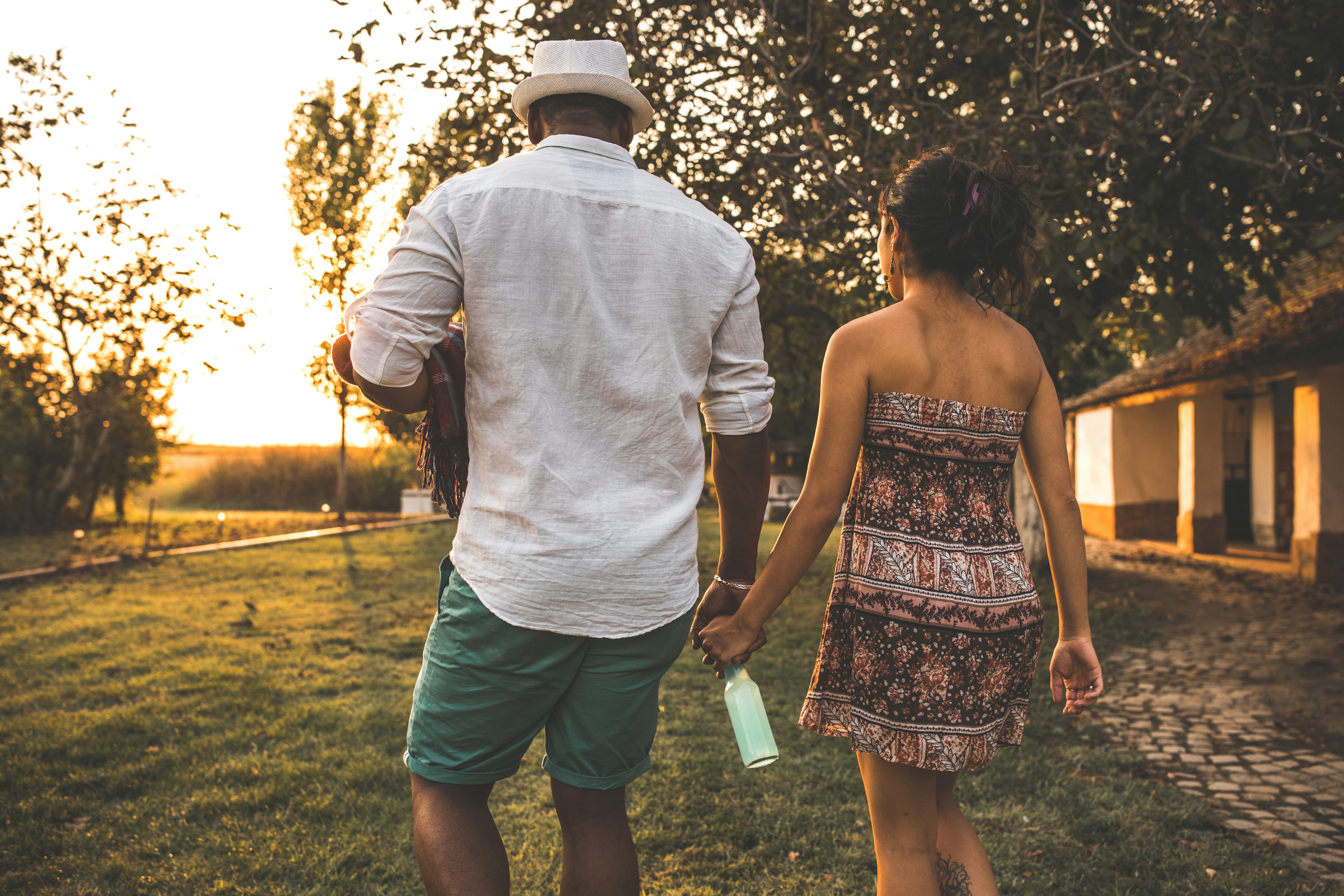 21 Lazy Date Ideas That Make For An Unexpectedly Good Time