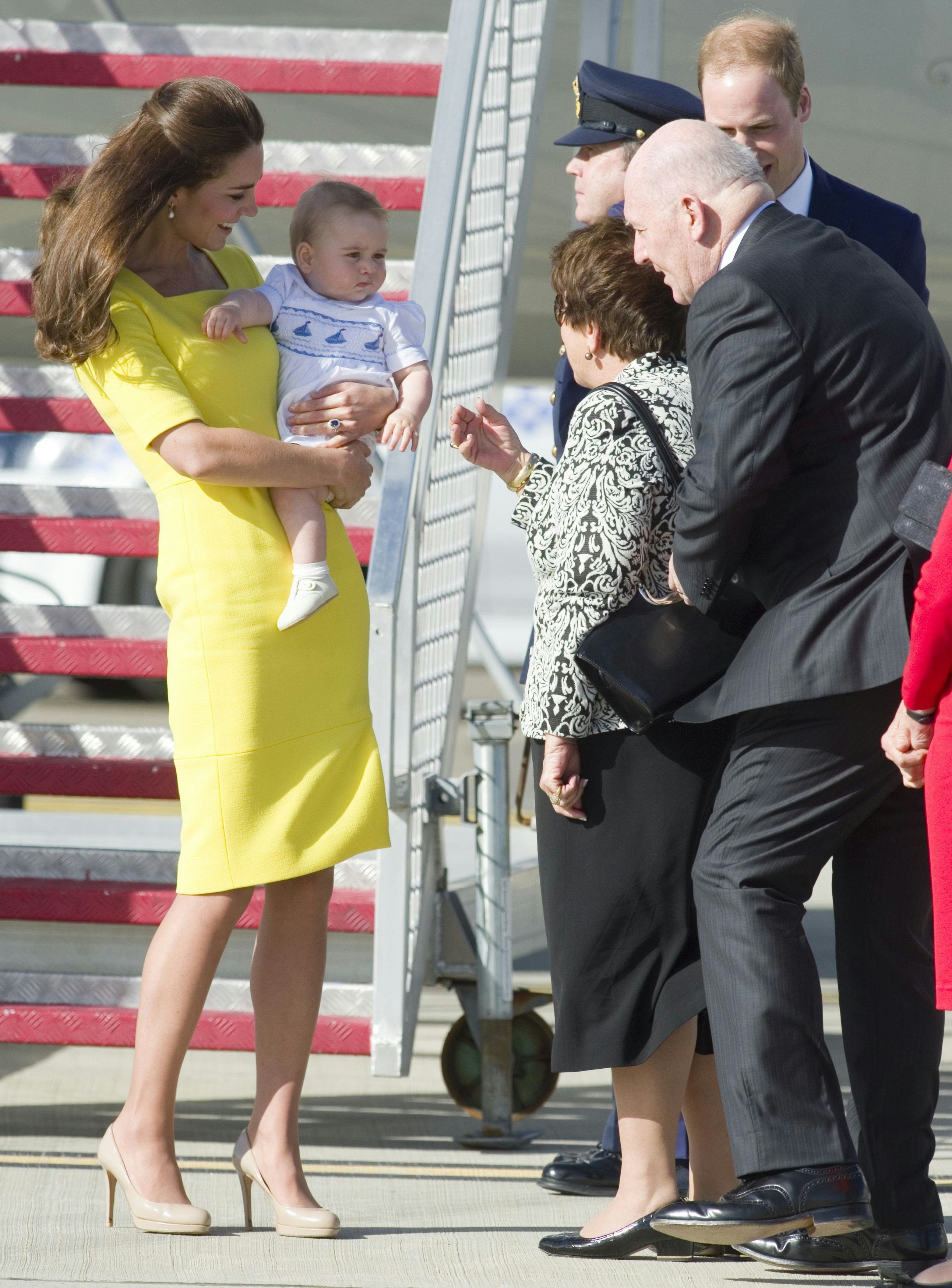 Adorable Photos Prince George Wearing Shorts Through The Years