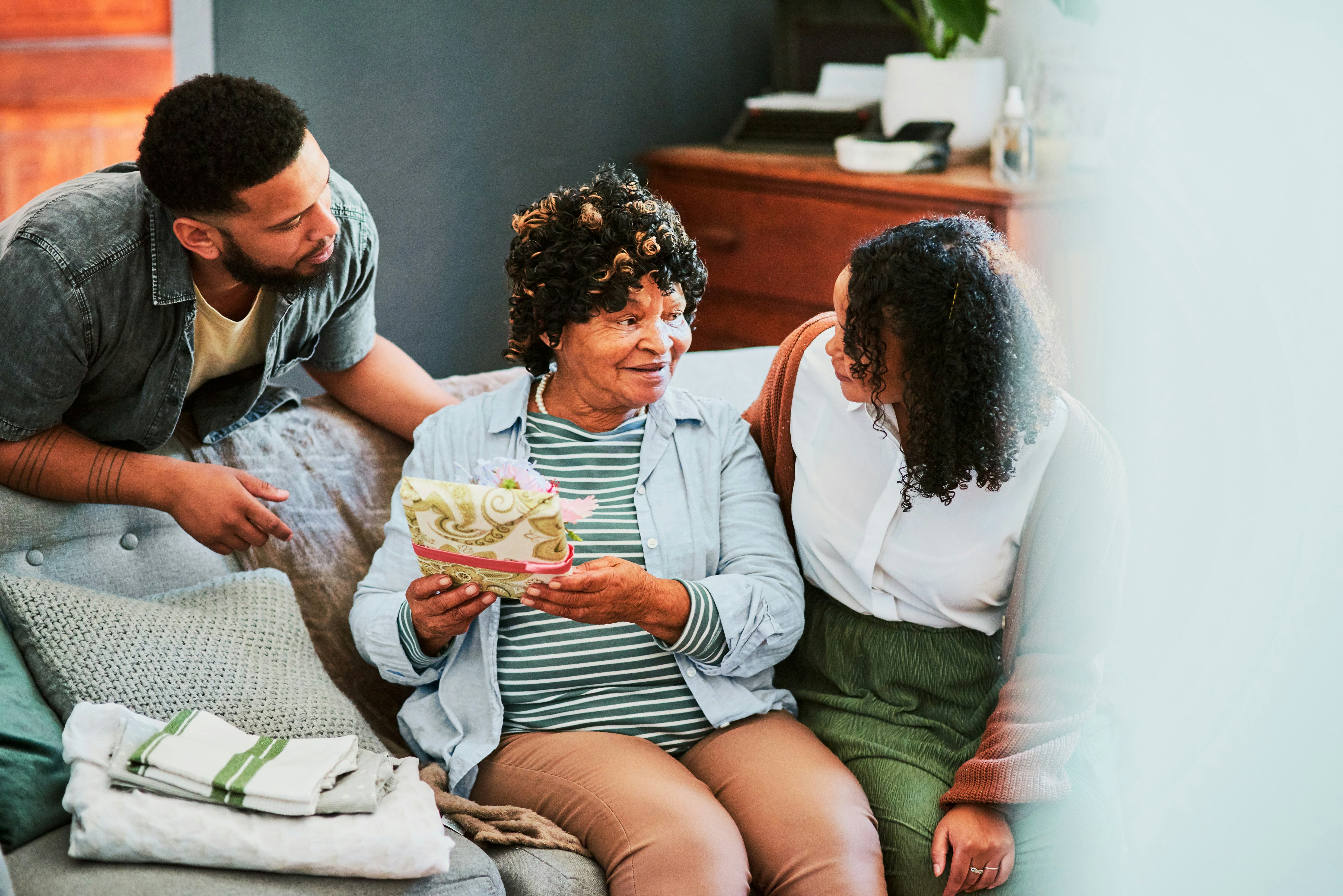 Partner & Your Family Don't Get Along? Here's What To Do