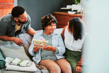 Partner & Your Family Don't Get Along? Here's What To Do
