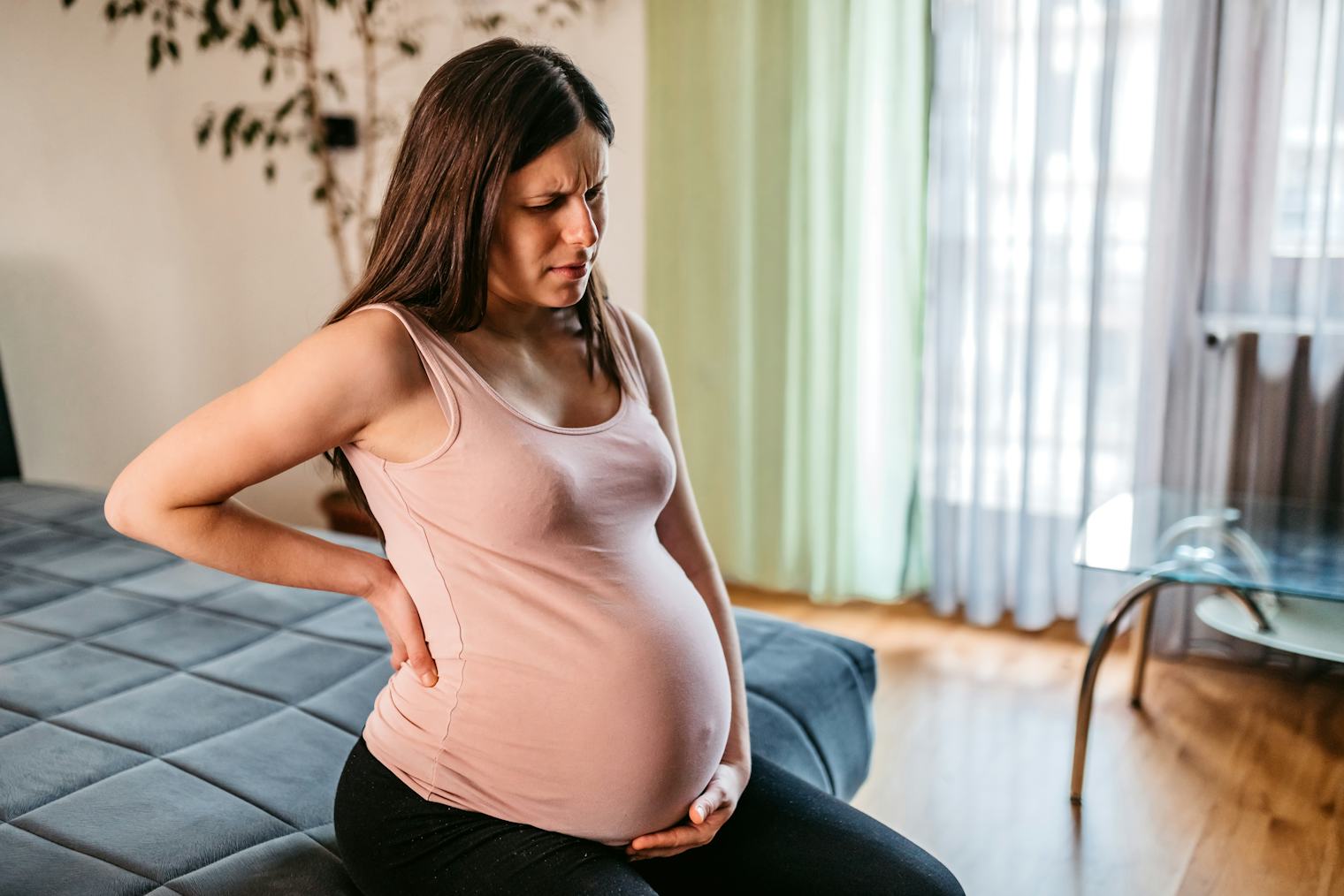 Upper Stomach Pain During Pregnancy In Each Trimester Causes Treatment upper-stomach-pain-during-pregnancy-in-each-trimester-causes-treatment