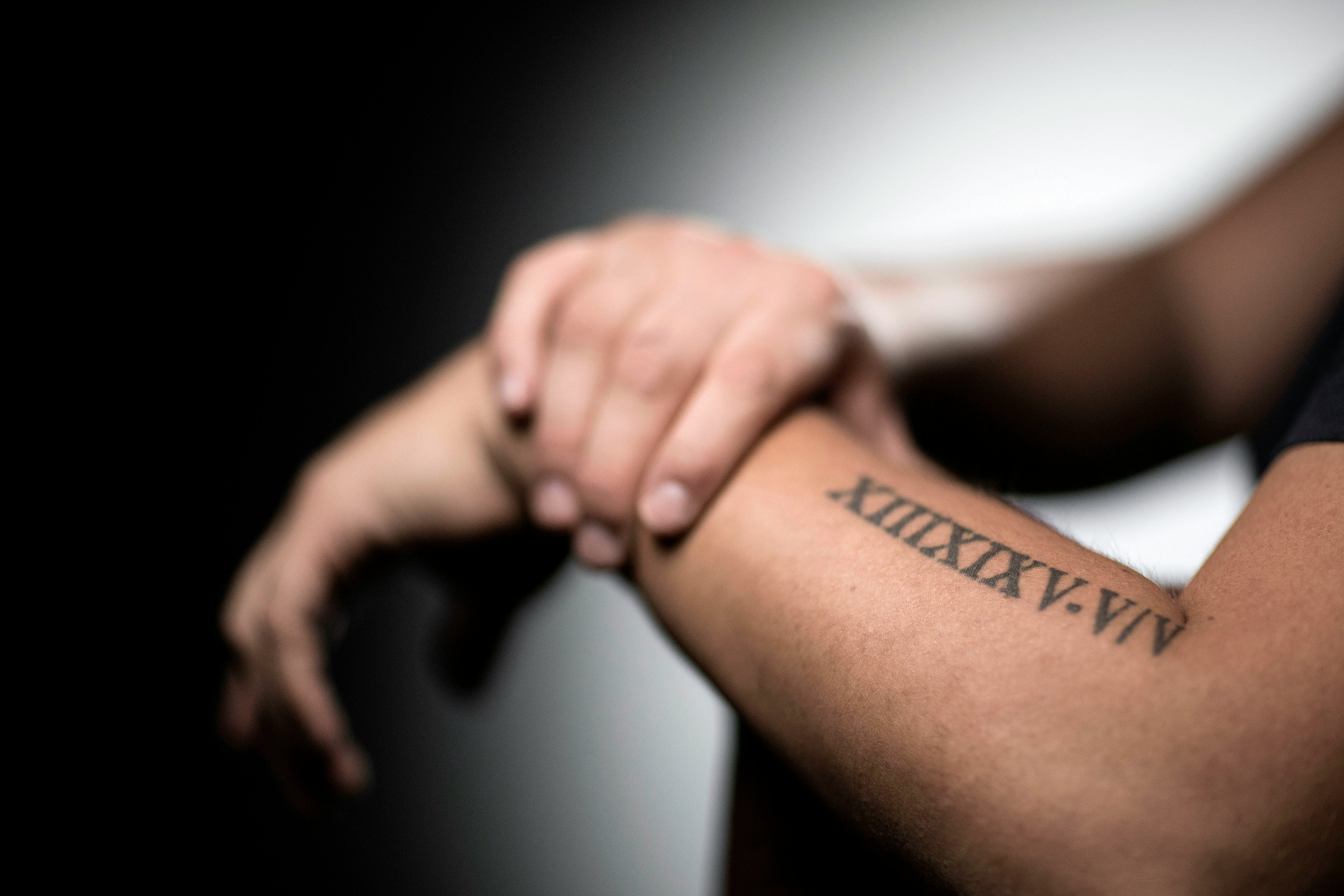 35 Meaningful Memorial Tattoo Ideas To Honor A Loved One