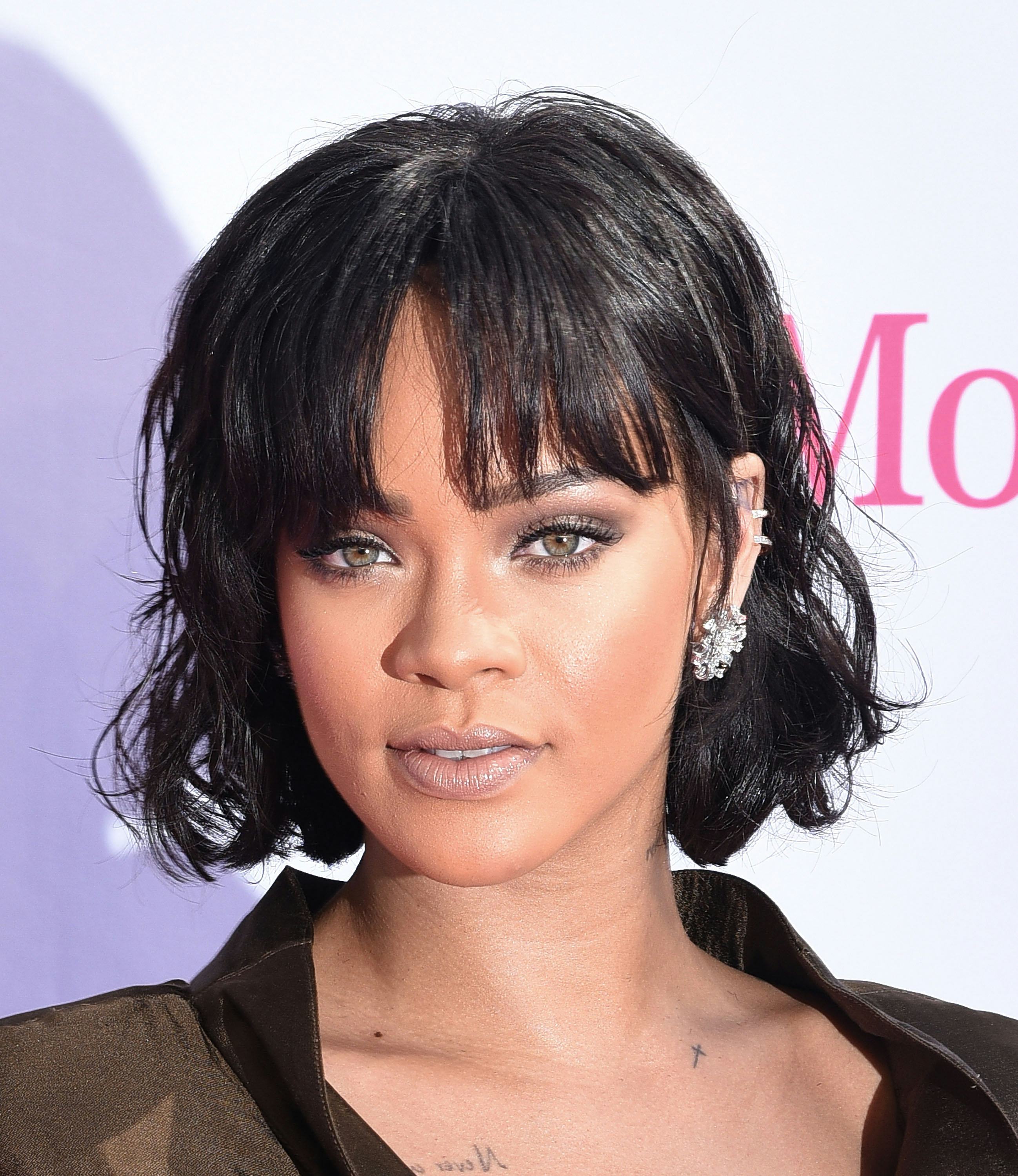 The Best Bob Haircut For Your Face Shape, Per A Celeb Stylist