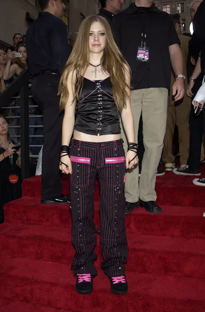 Avril Lavigne’s Fashion On The Red Carpet Is All About Pop-Punk Style