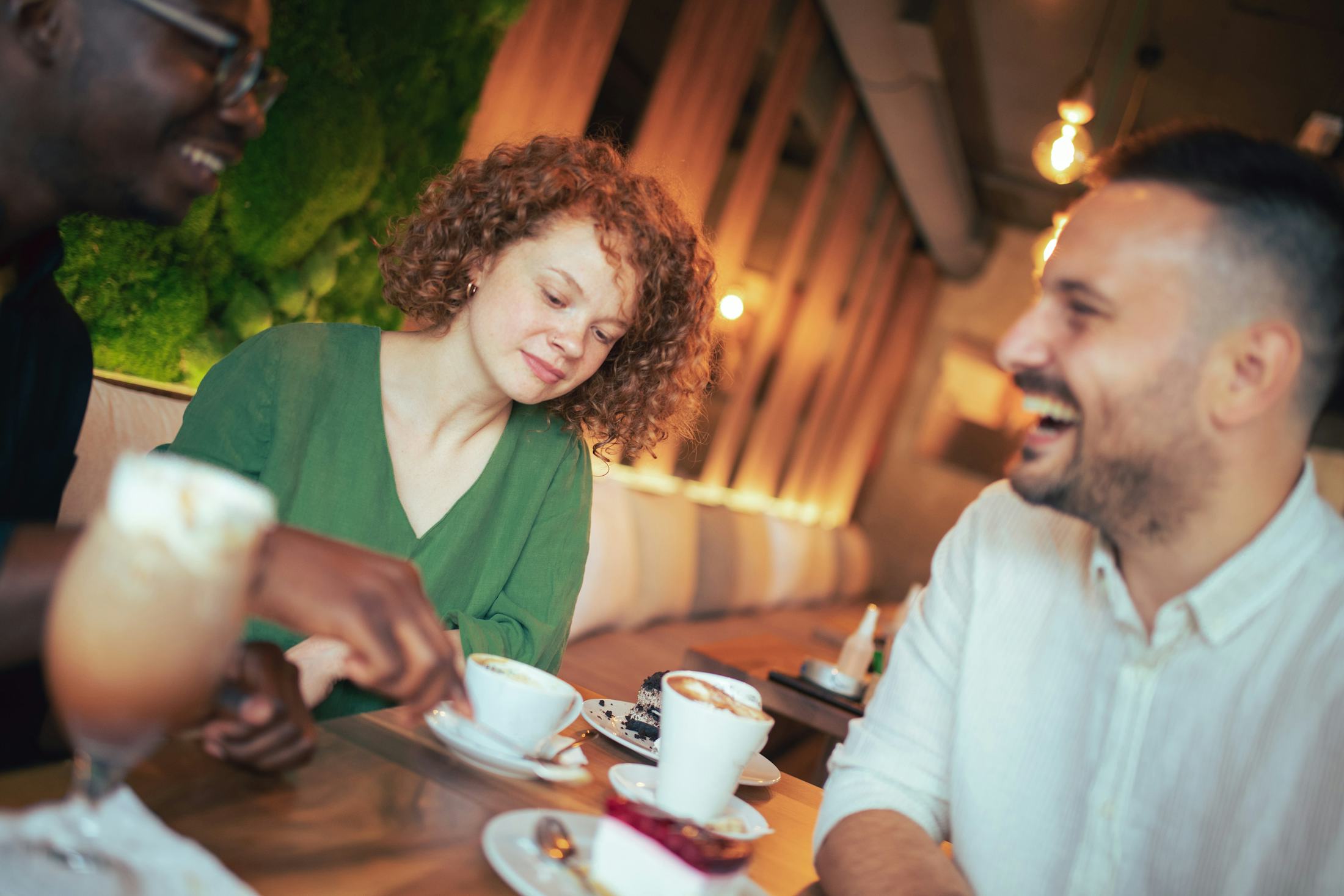 17 Signs People Don't Want To Hang Out With You