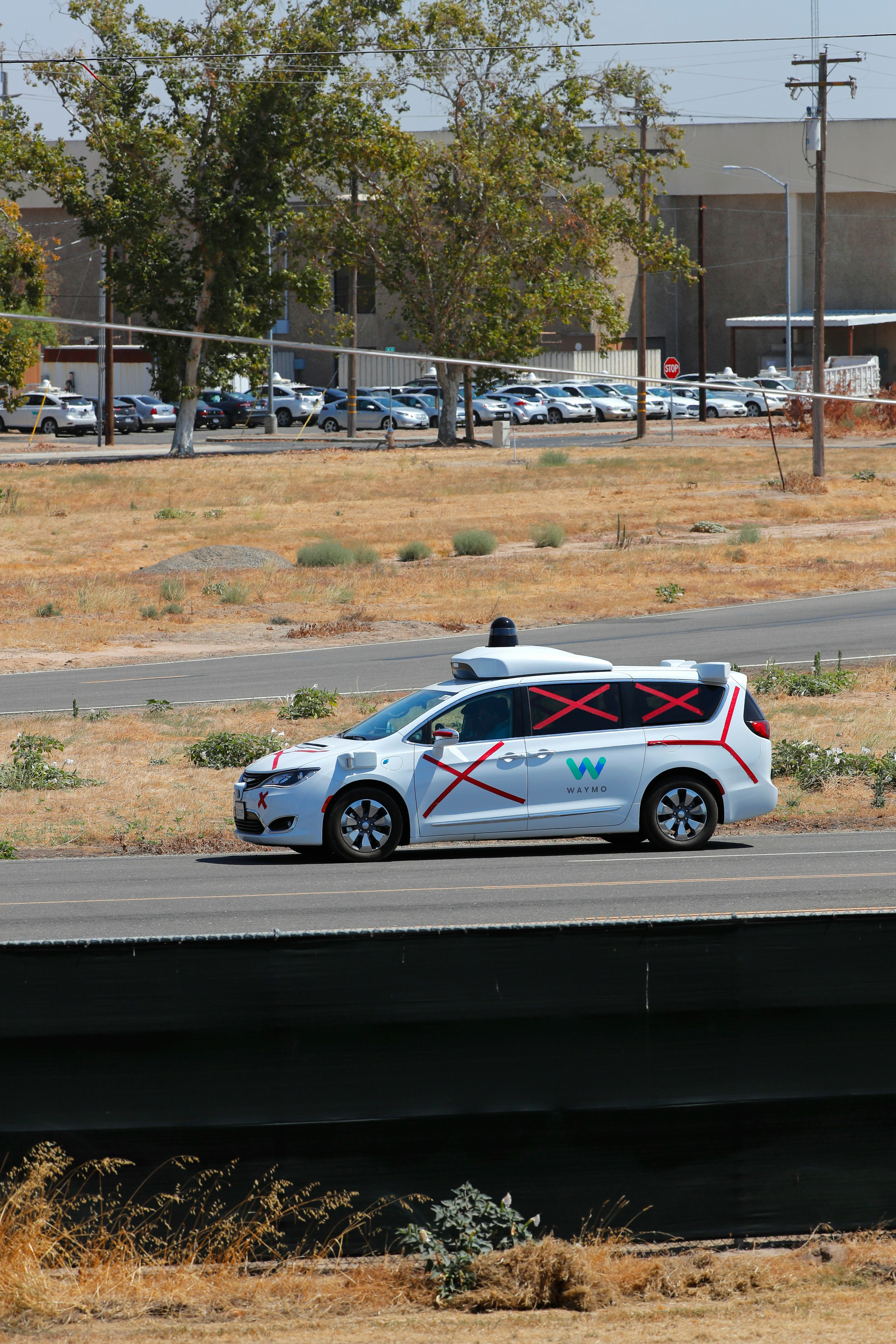 Nuro's cute new autonomous delivery bot has airbags on the outside