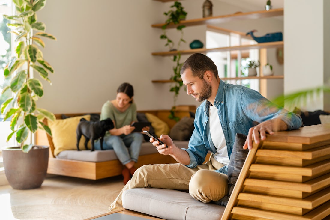 17 Signs You're Being Used In A Relationship & How To Fix The Problem