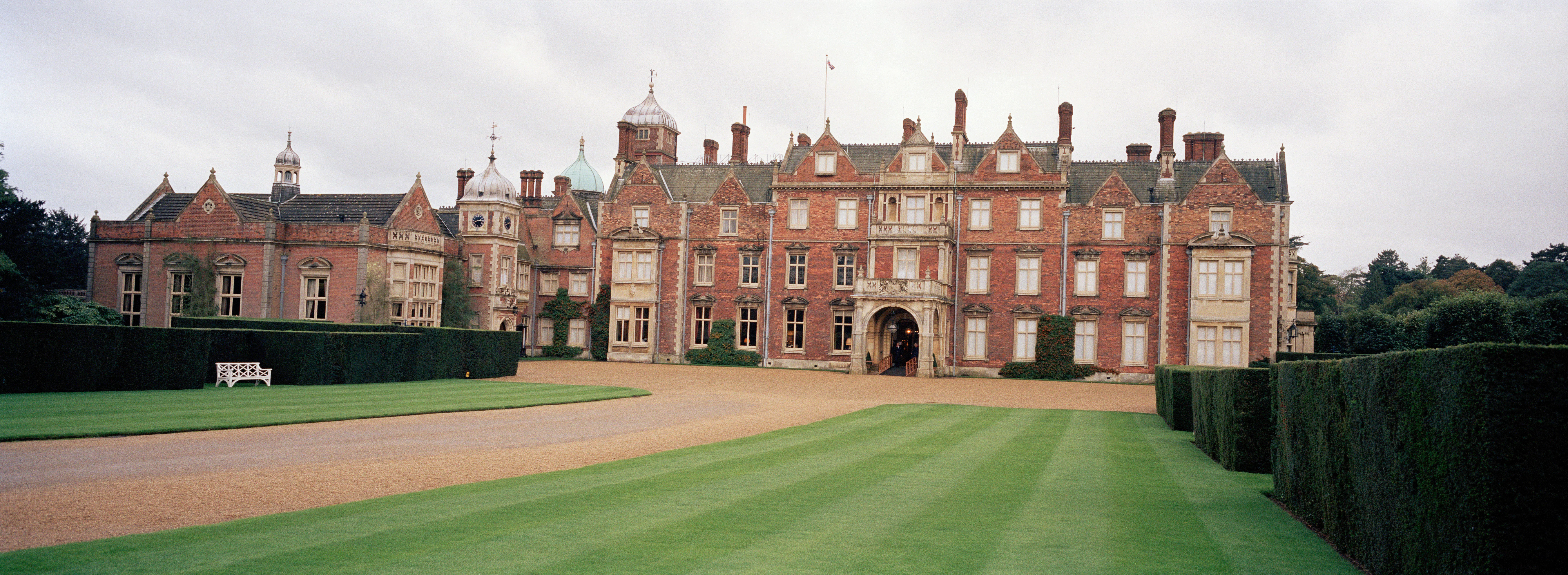 Queen Elizabeth's Sandringham Ketchup Is A Royal Condiment