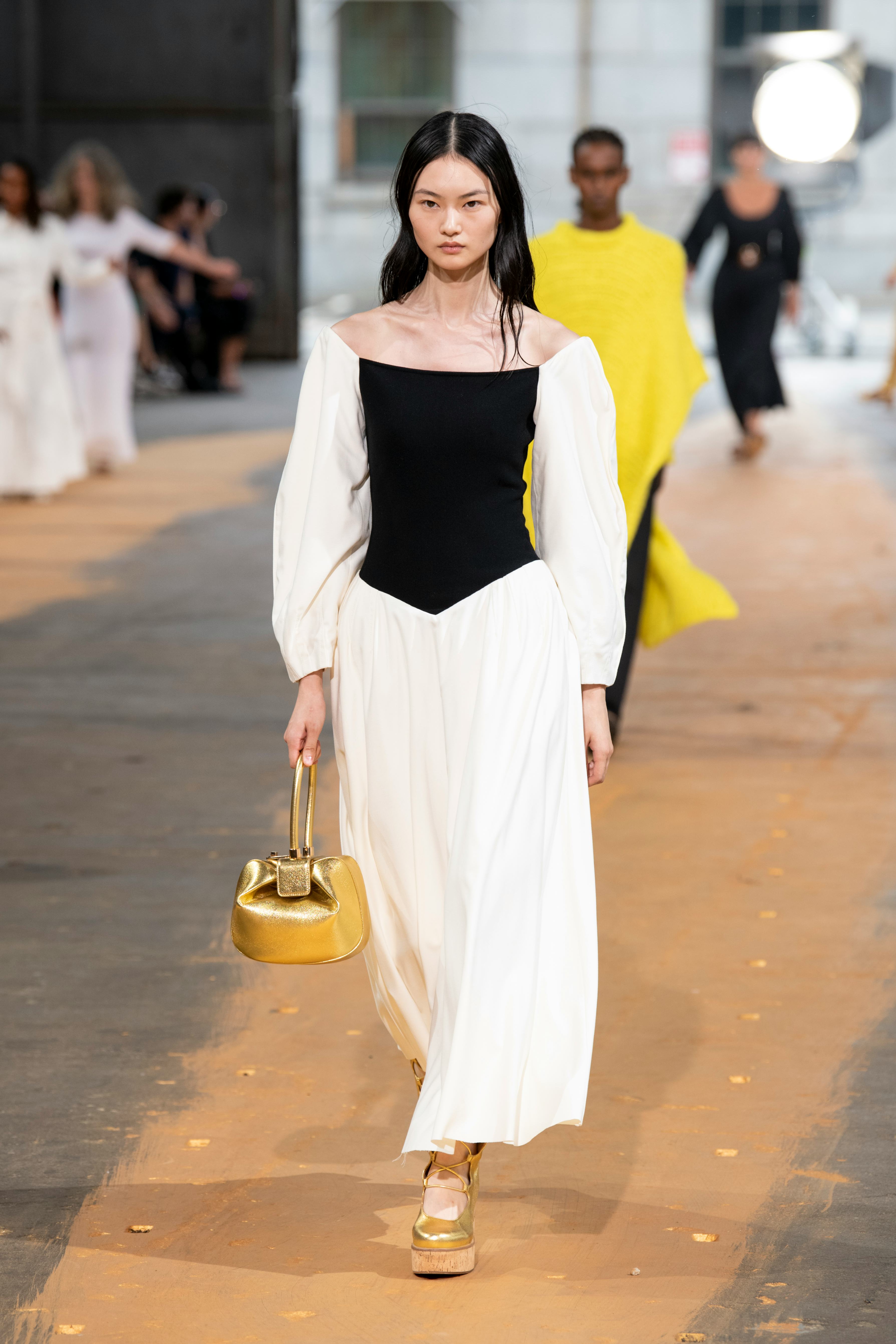 The Spring/Summer 2023 Handbag Trends From Fashion's Most Important Runways