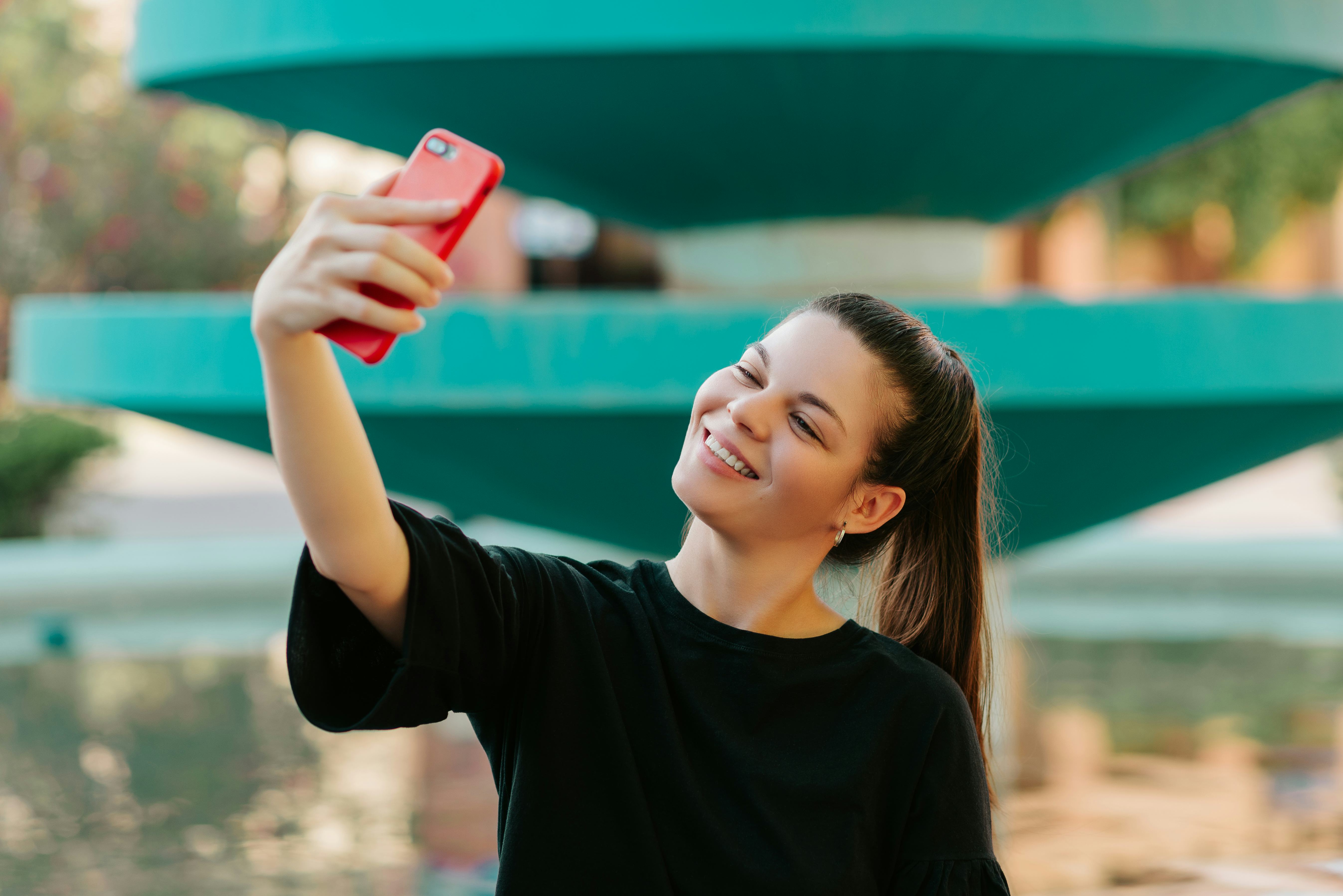 10 Funny Hinge Video Prompt Ideas That'll Boost Your Dating App Game