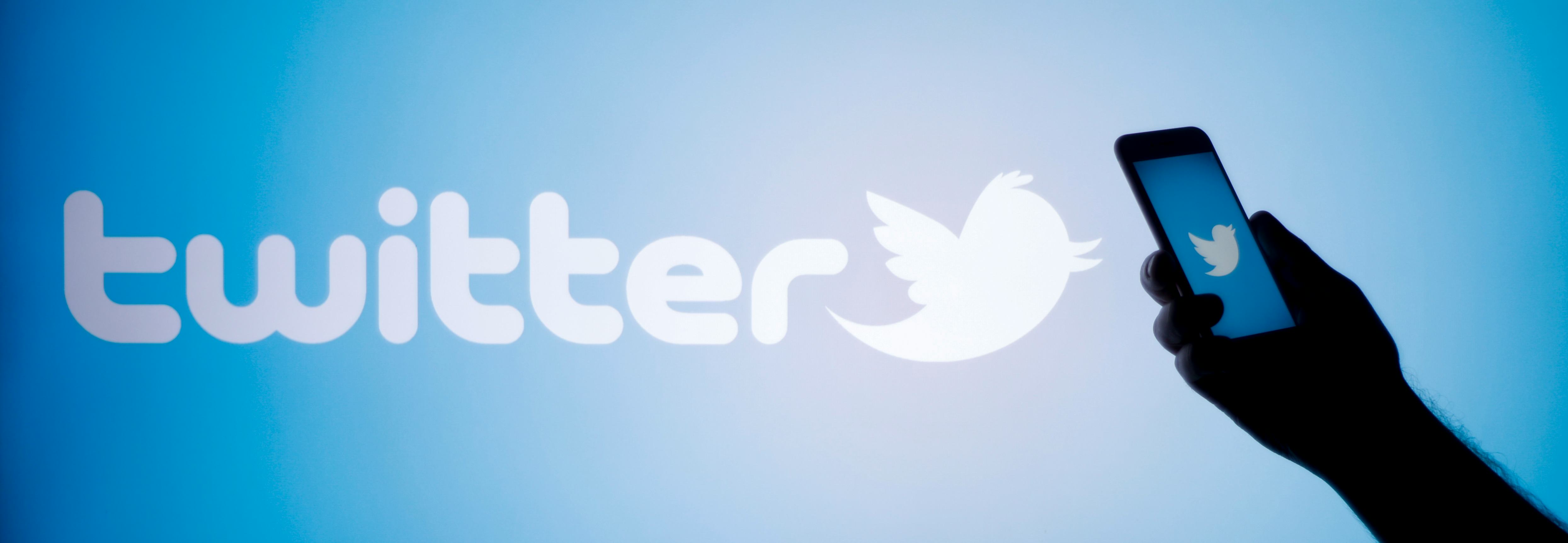 11 Twitter Memes To Help You Laugh Through The "WTF" Of It All