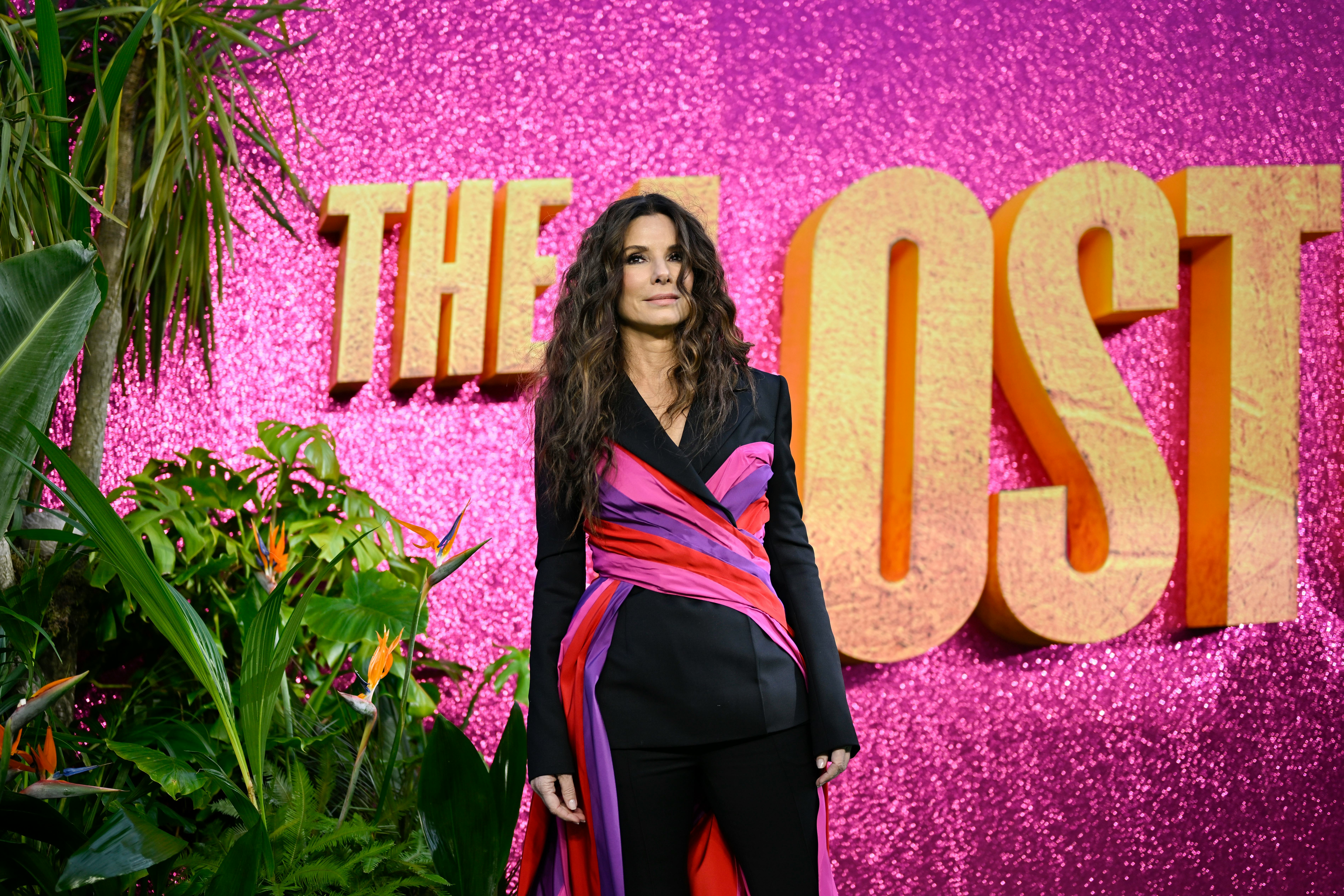 Sandra Bullock’s Best Outfits Of All Time Are Absolutely Ageless