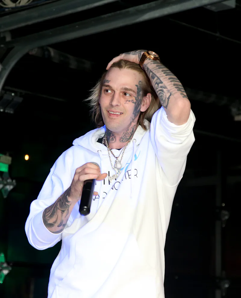 Nick Carter, Hilary Duff, & More Celebs React To Aaron Carter's Death