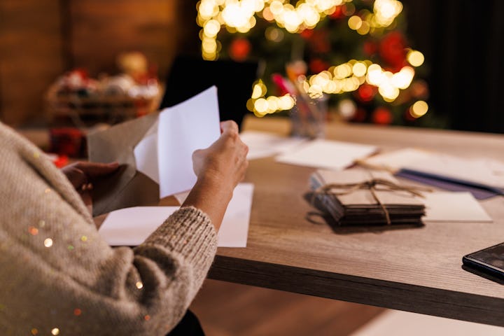 What To Write In A Christmas Card: 100 Holiday Greetings To Try