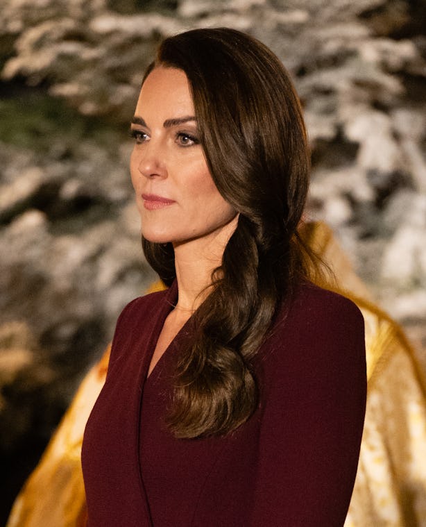 Kate Middleton Plants Tree For Queen Elizabeth In A Special Spot