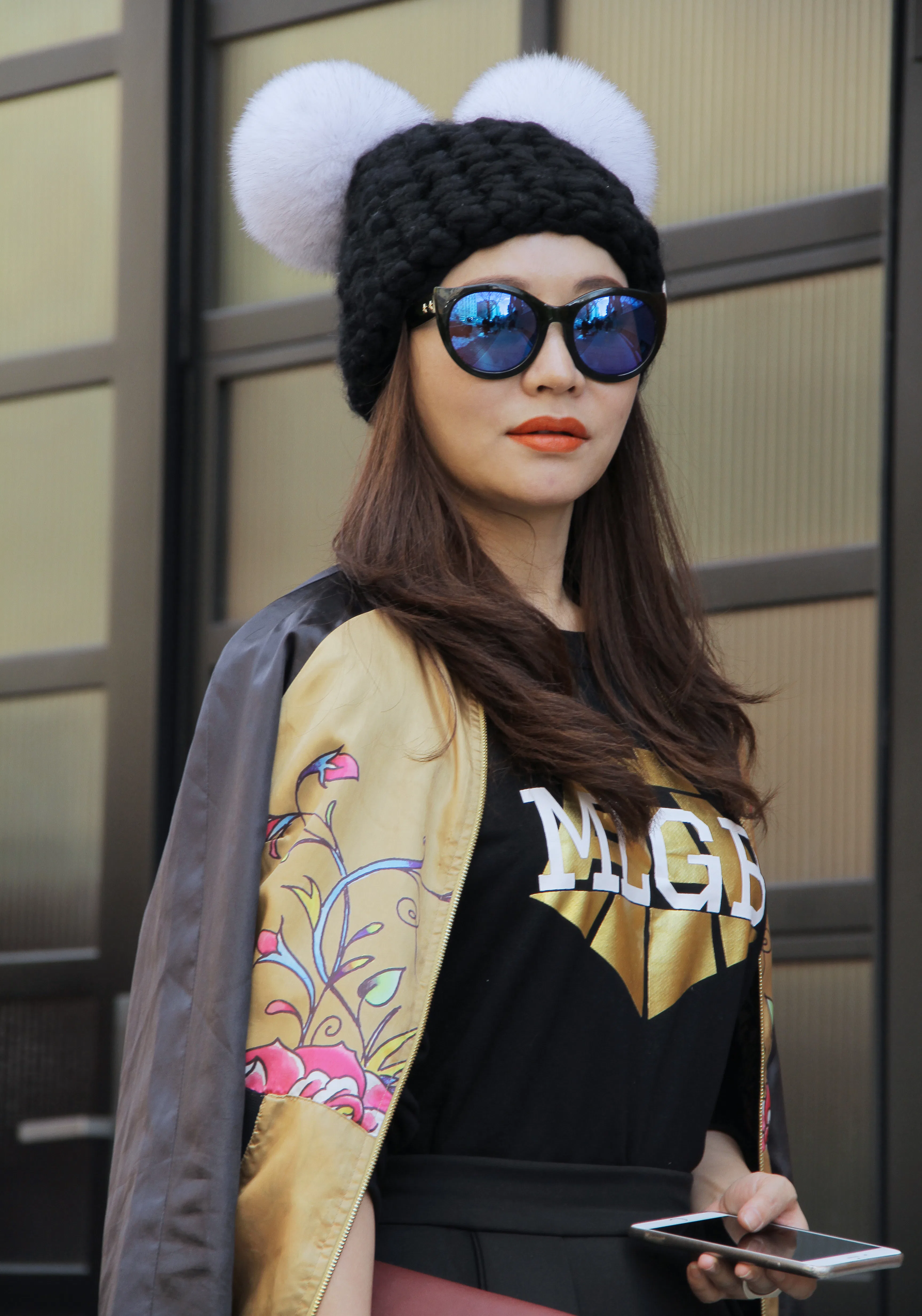 How To Wear A Beanie In Winter For Fashionable, Non-Freezing Looks