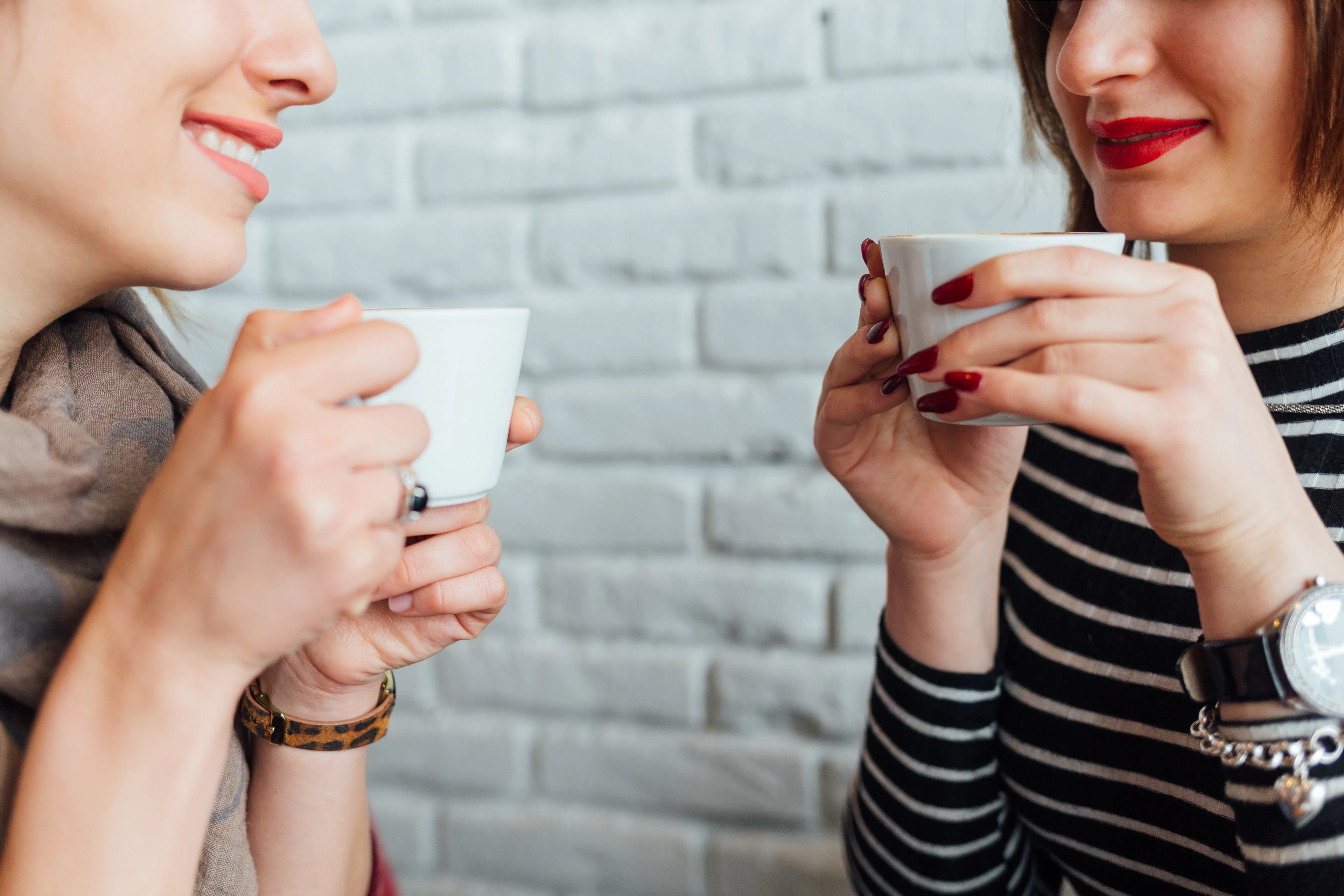 9 Physical Signs That You're In Love