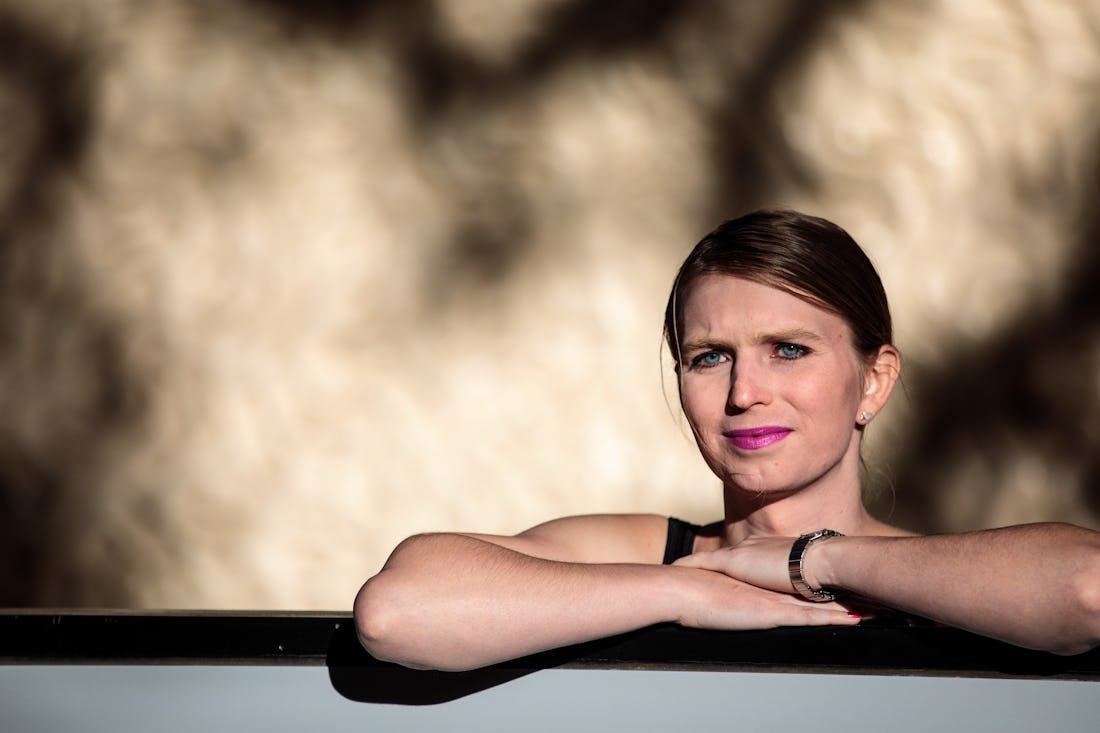 Grimes & Elon Musk's Relationship Timeline: She's Now Dating Chelsea ...