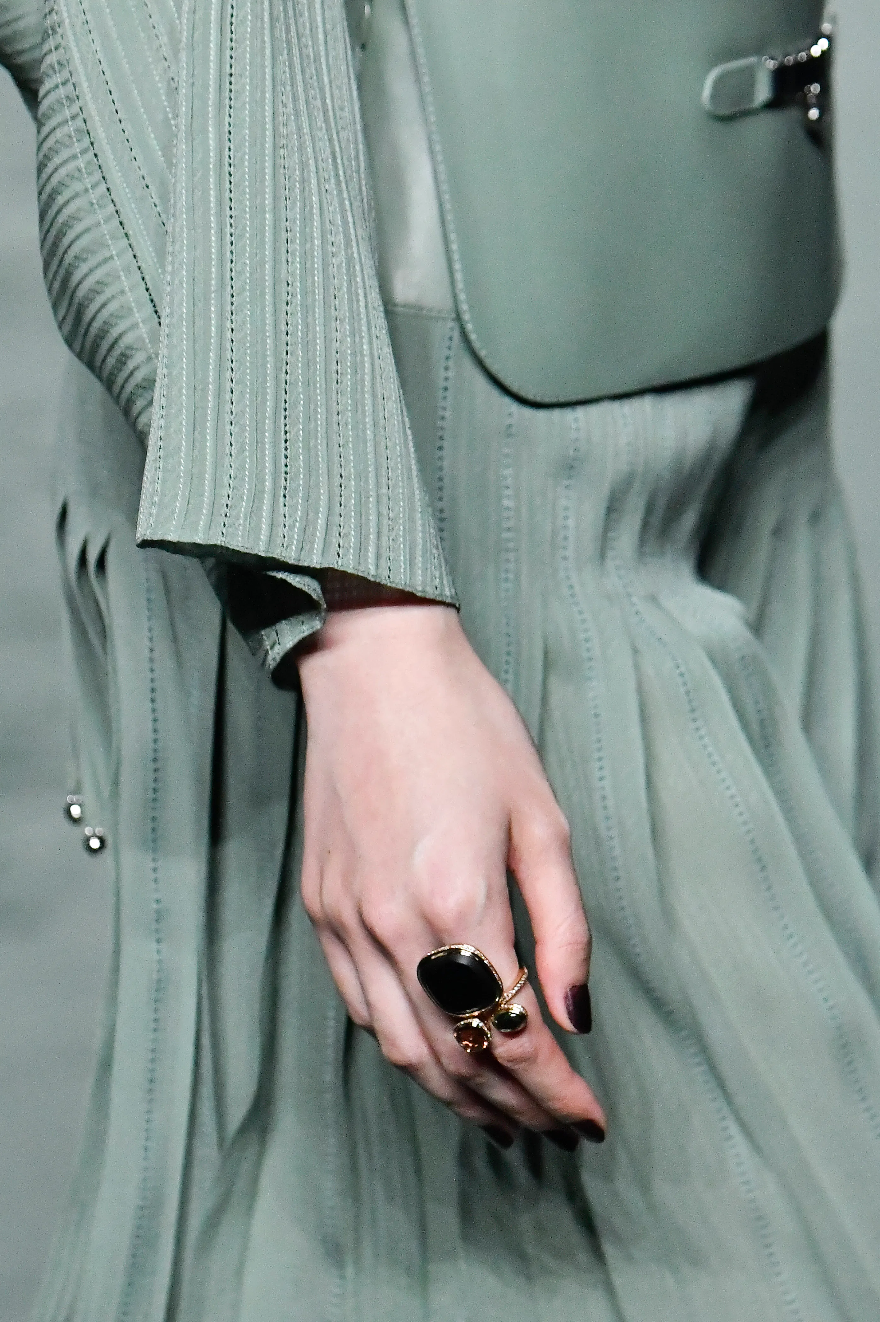 The Fall/Winter 2022 Jewelry Trends You’ll Be Piling On In A Few Months