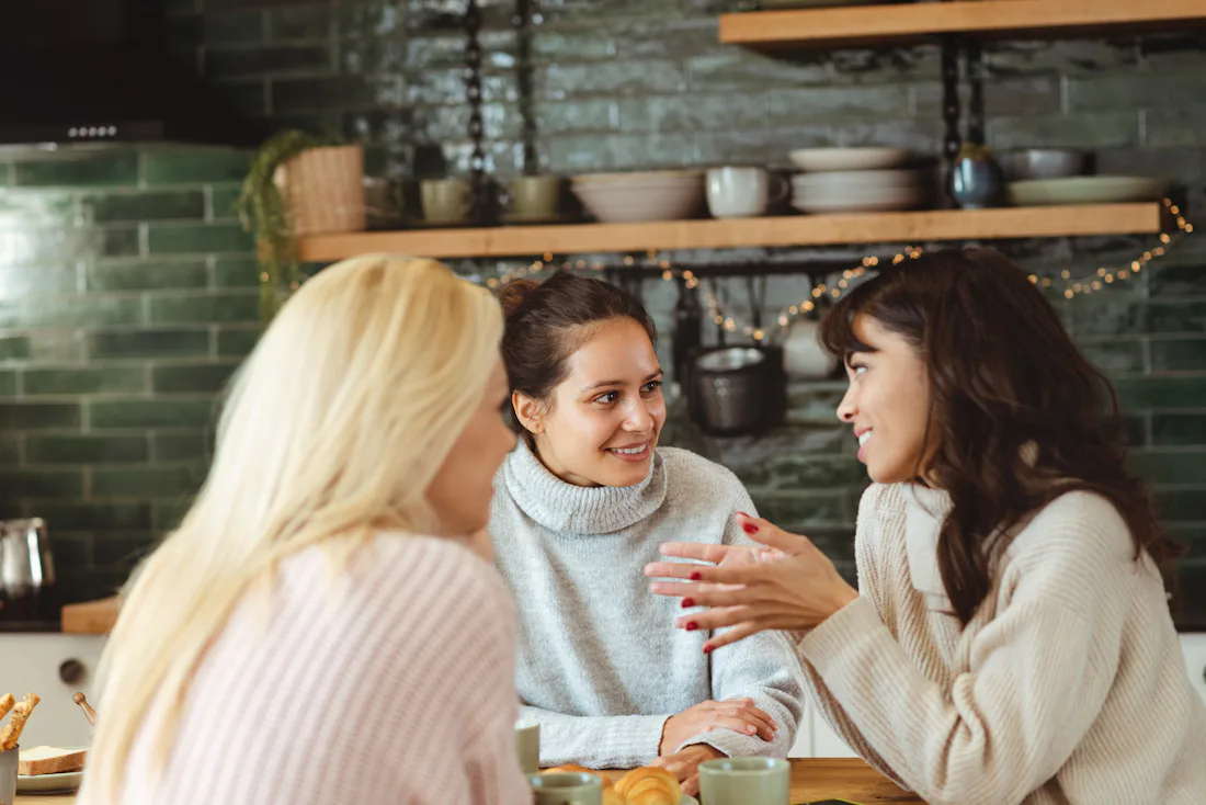 104 “Who Knows Me Better” Questions To Play With Loved Ones