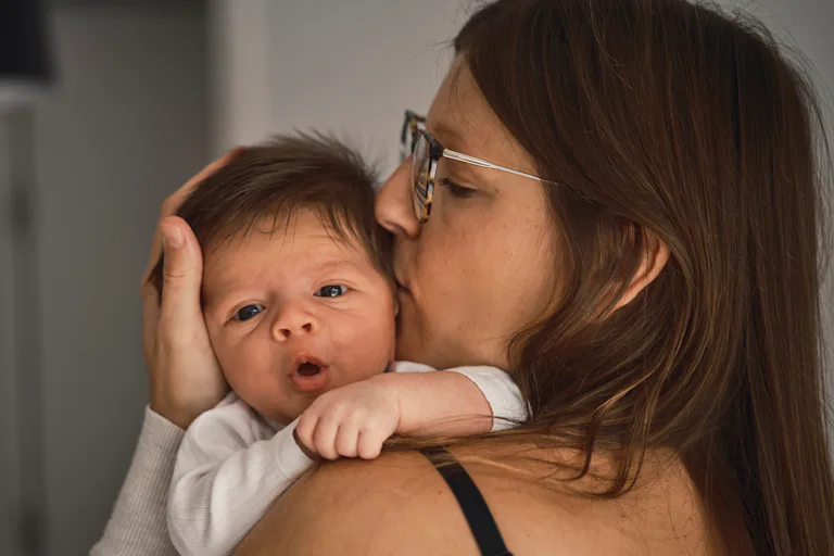 Pros Cons Of Having A Baby In Your 40s According To 7 Moms Pros Cons Of Having A Baby In Your 40s According To 7 Moms
