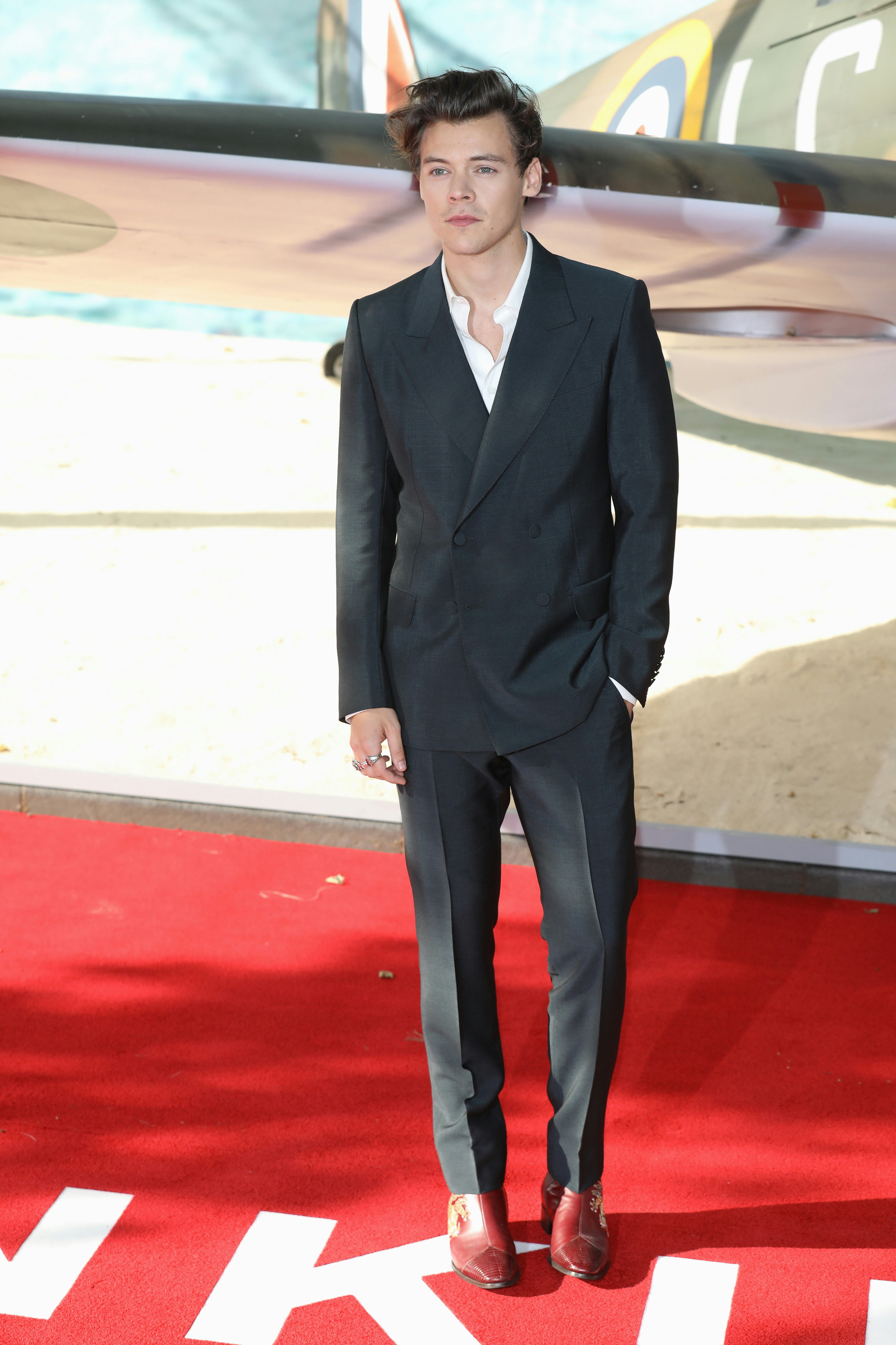 Harry Styles’s Best Red Carpet Moments are Pure English Eccentricity