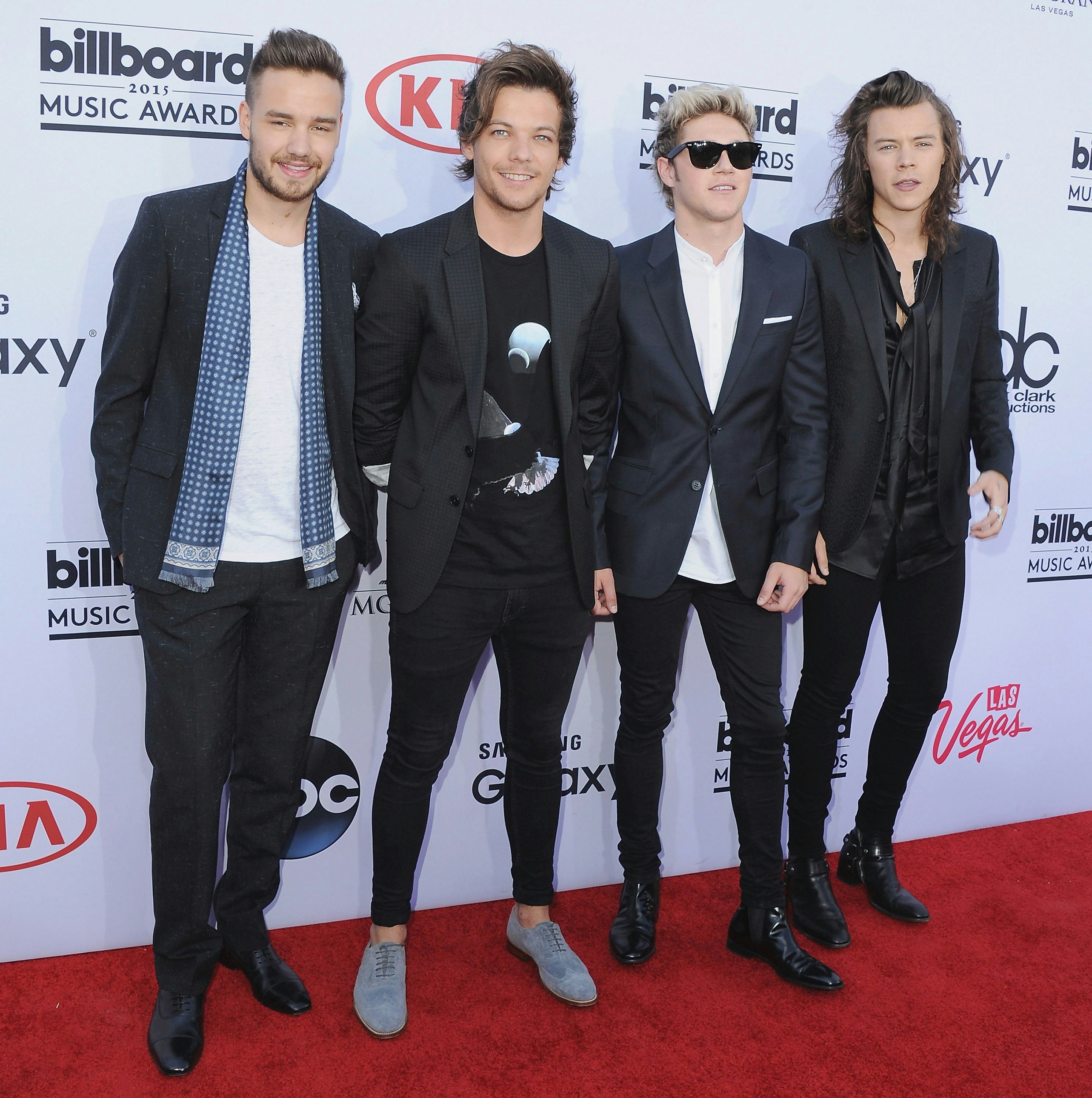 Harry Styles’s Best Red Carpet Moments are Pure English Eccentricity
