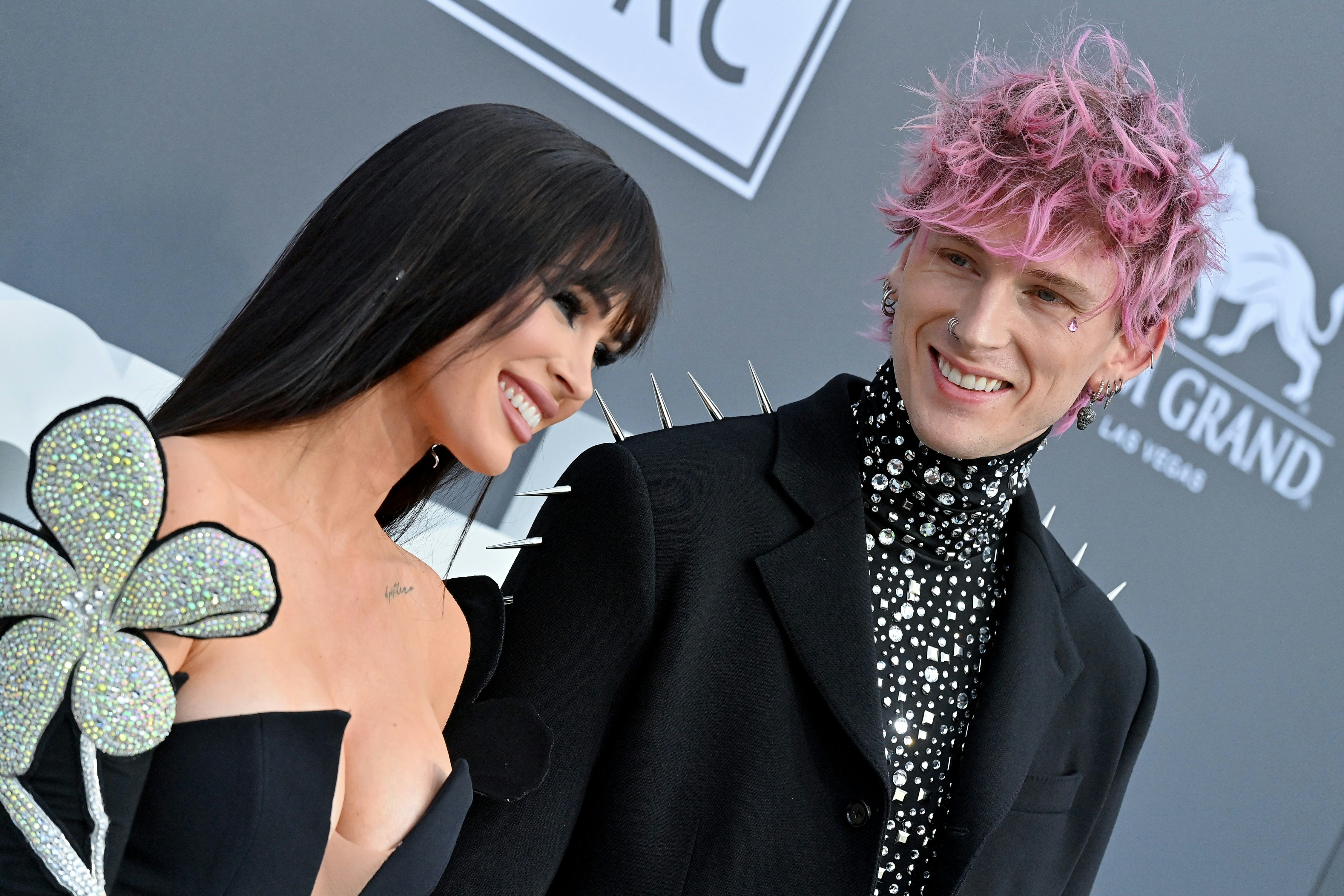 Is Megan Fox Pregnant? Machine Gun Kelly Said "Unborn Child" On ...