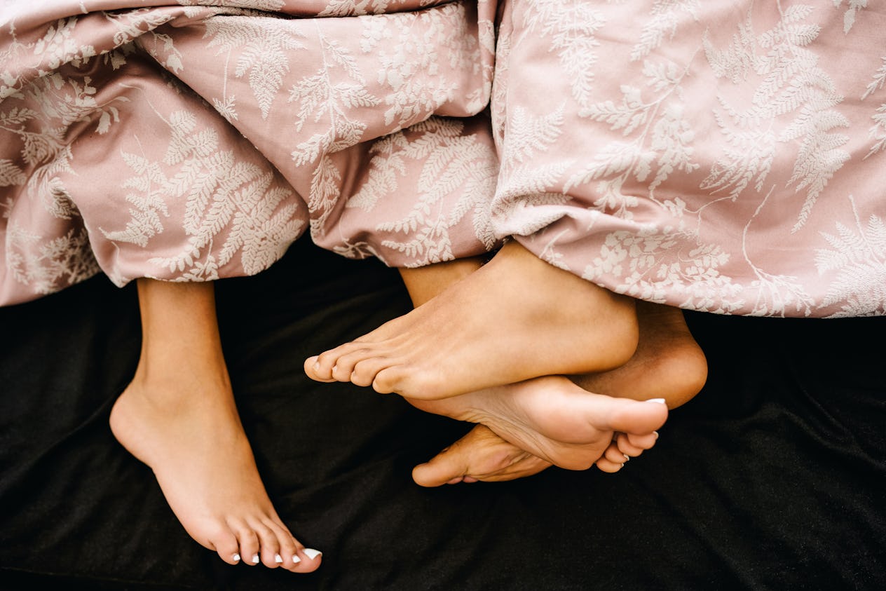 11 Signs Youre Sexually Attracted To Someone Not Actually In Love