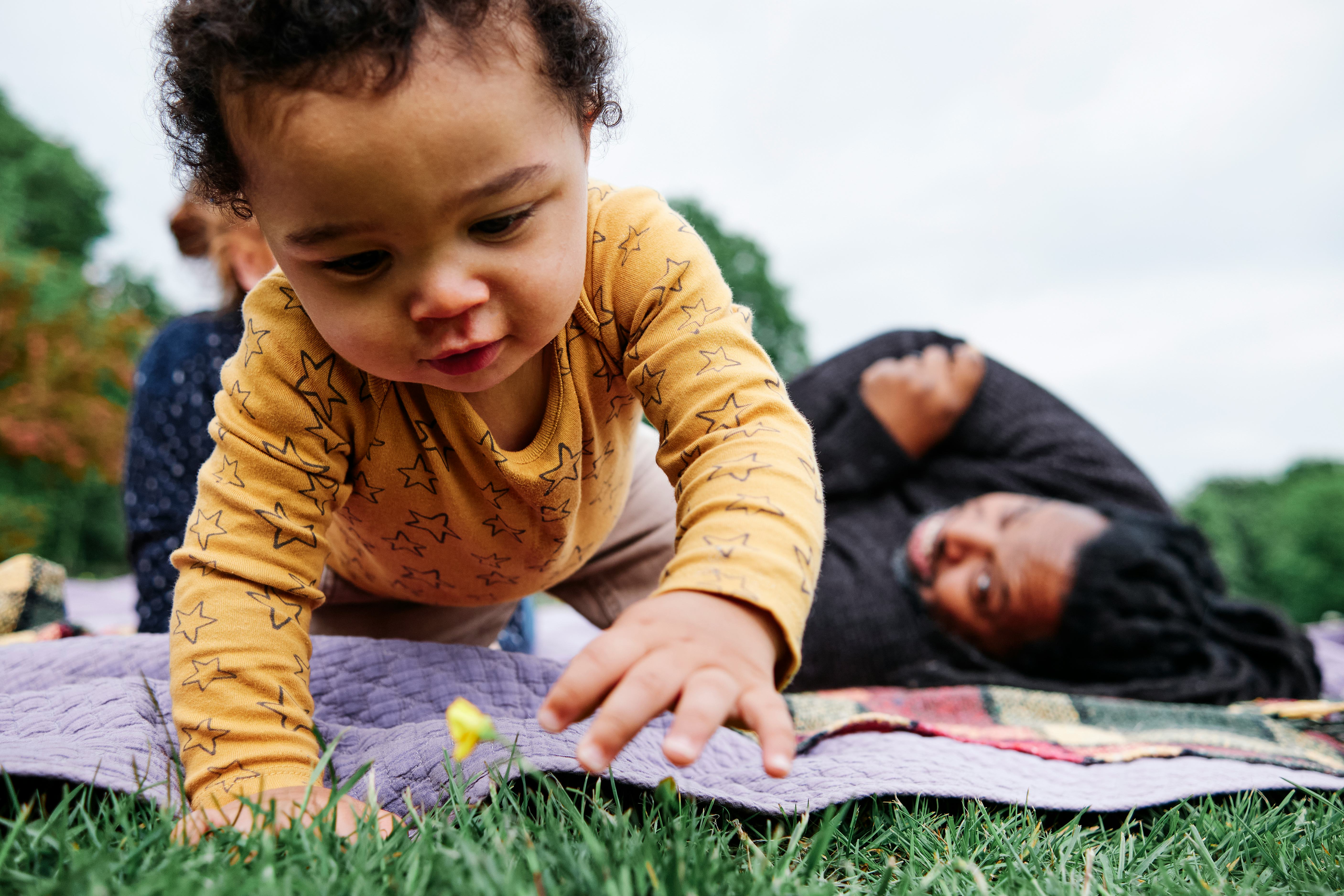 20 Baby Names Like Archie In Meaning & Sound