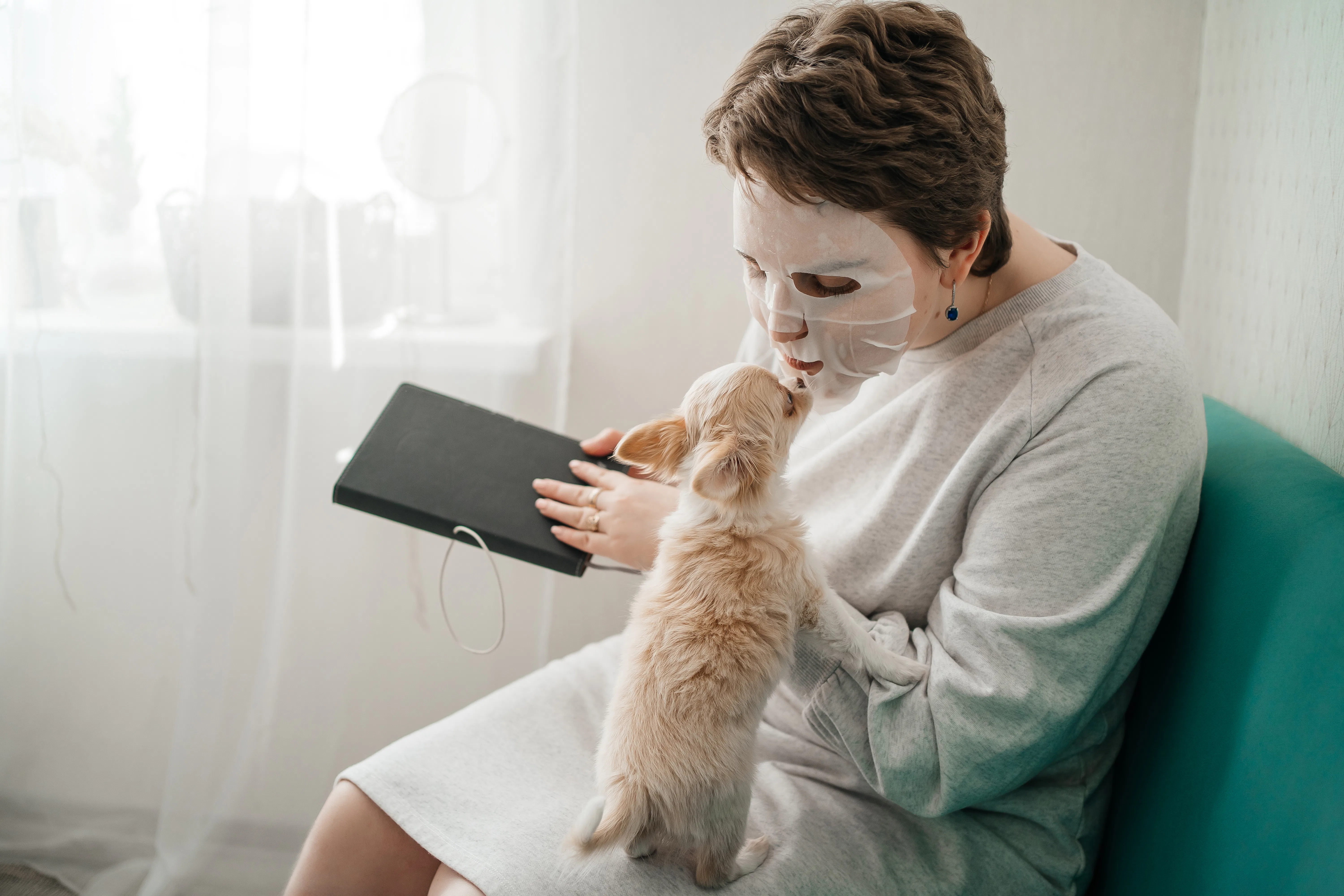 15 Reasons To Take Time For Yourself & Embrace Being Alone