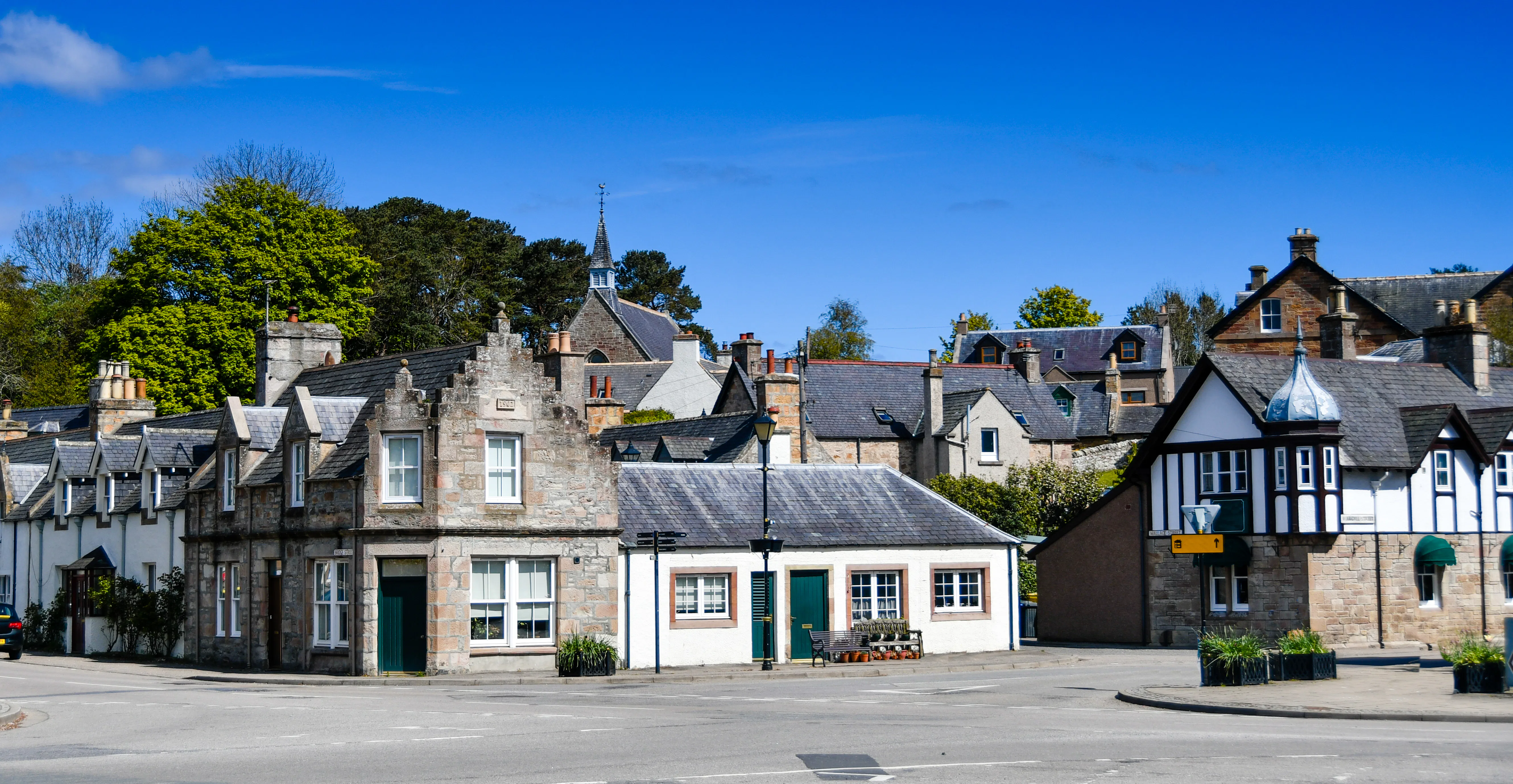 The Best Small Towns In Scotland To Visit For A Storybook Adventure
