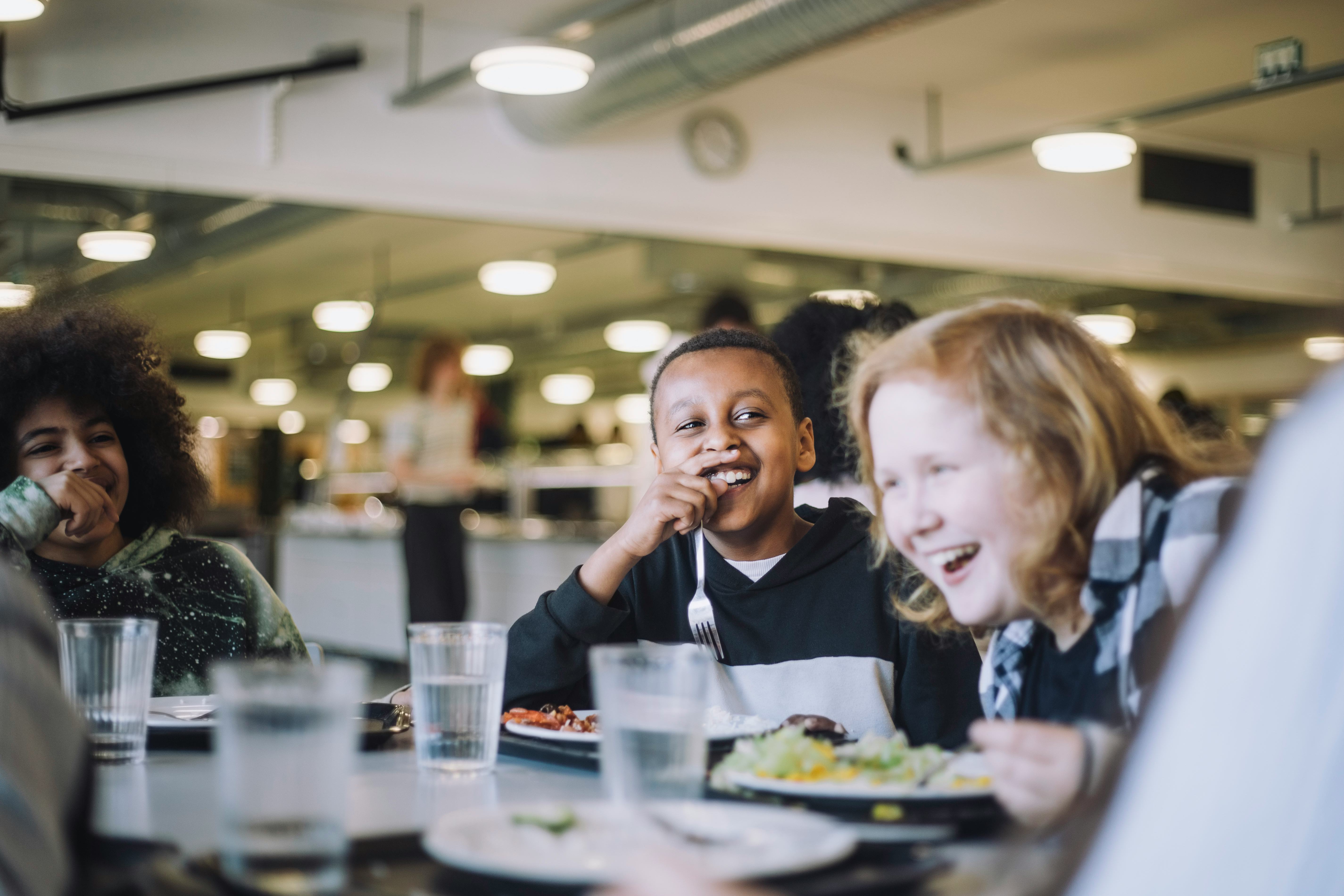 New California Free School Lunch Program Is Year Round & Universal