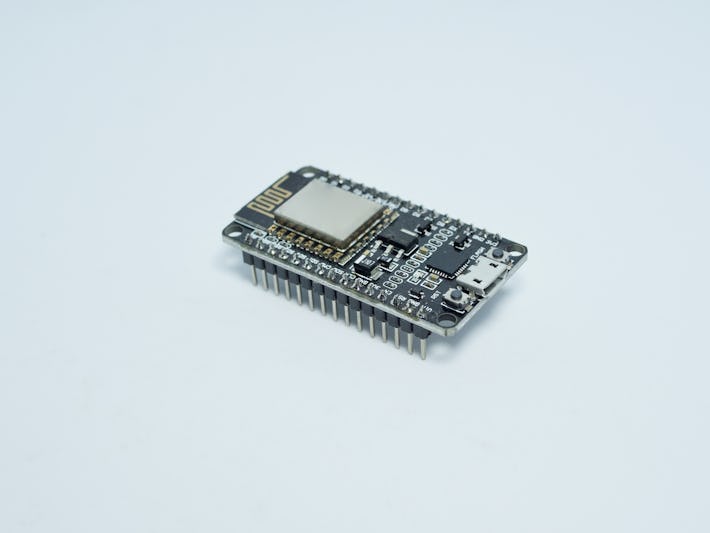 Scientists want to give you a bionic skin to save your life