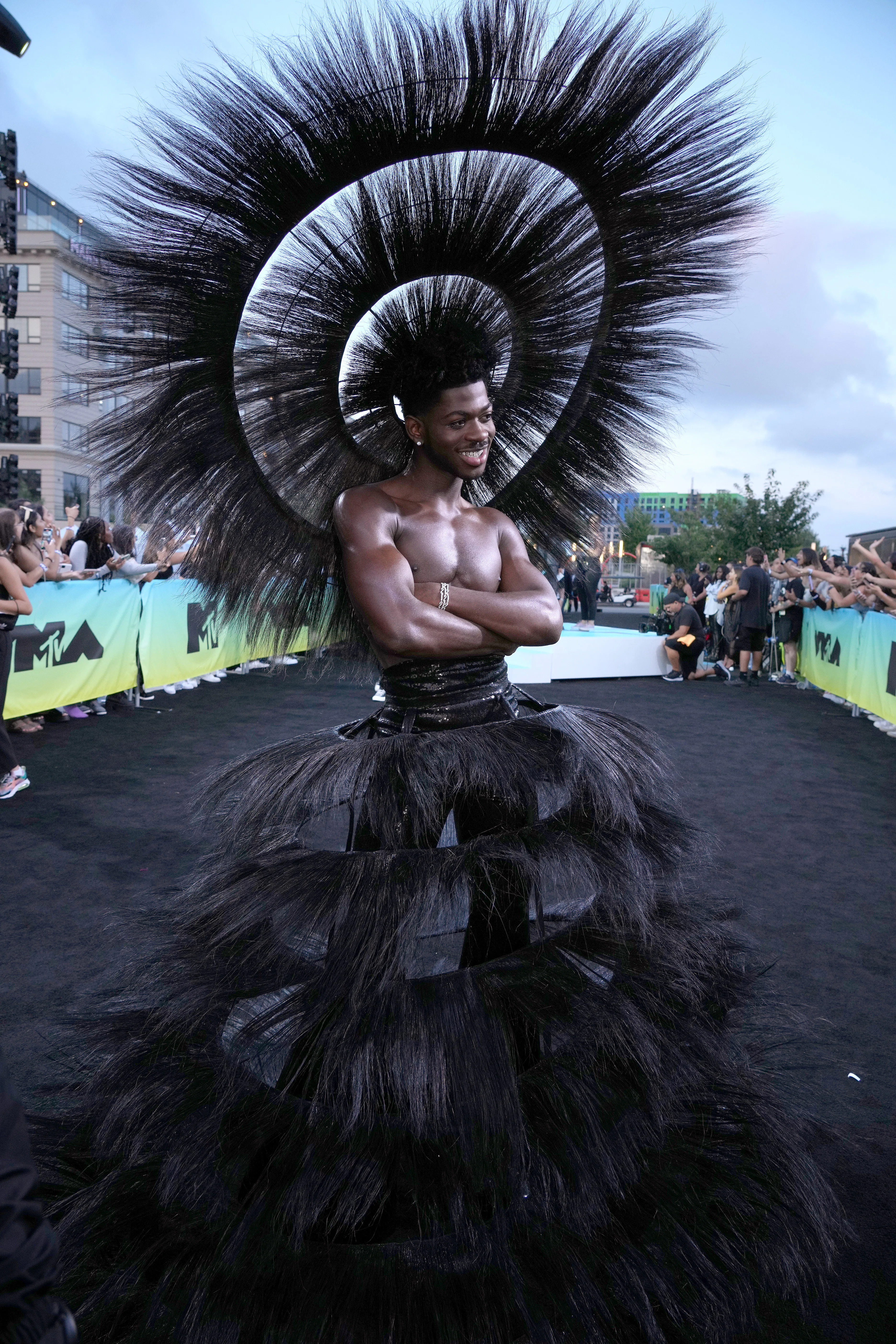Lil Nas X's VMAs Outfit Was The Biggest Red Carpet Slay Of 2022