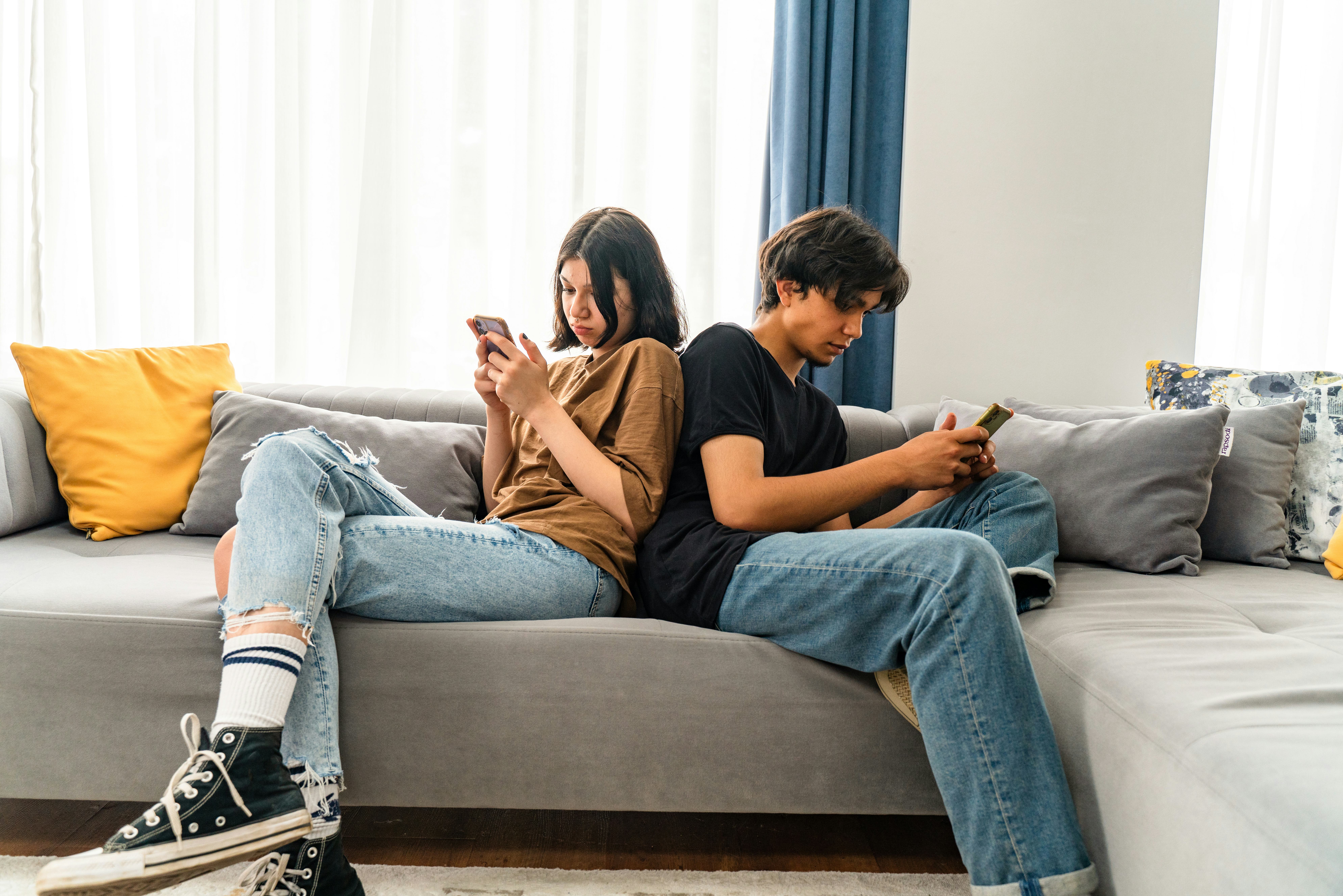 The Least Compatible Zodiac Signs, According To Astrologers