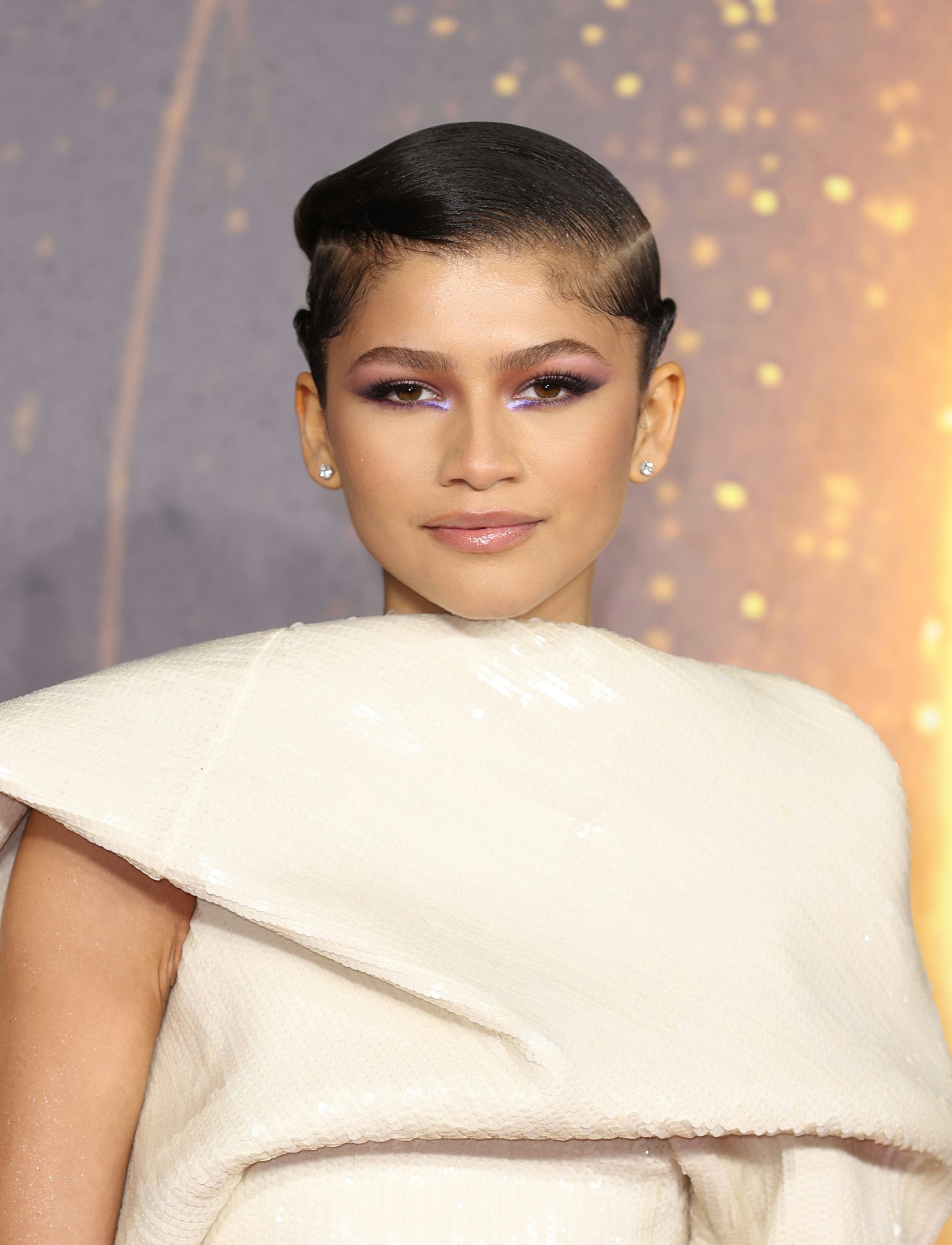 The Secret To Zendaya's Blunt Bangs, & More From Her Beauty Evolution