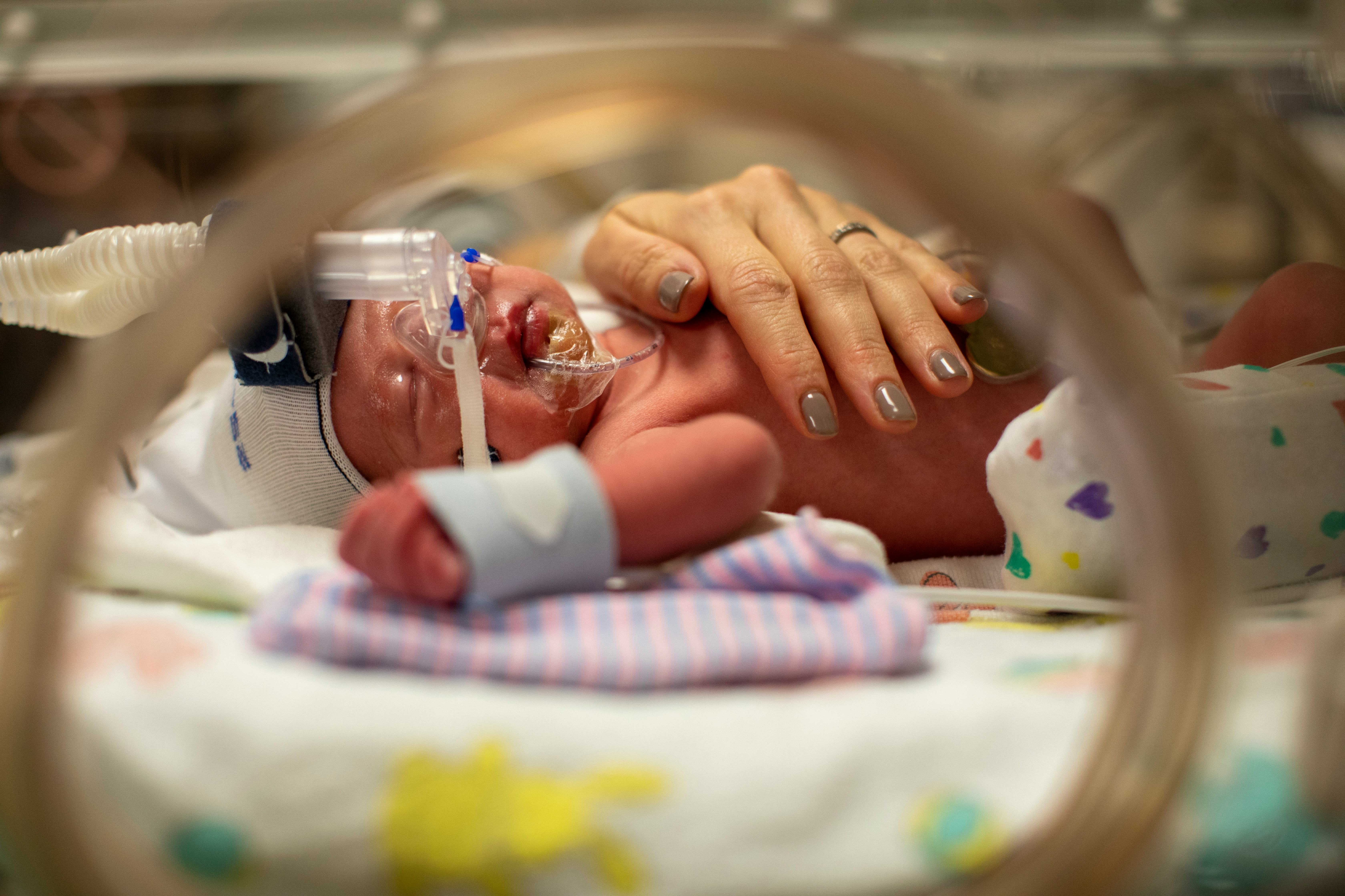 How To Support A NICU Parent, From Moms Who’ve Been There