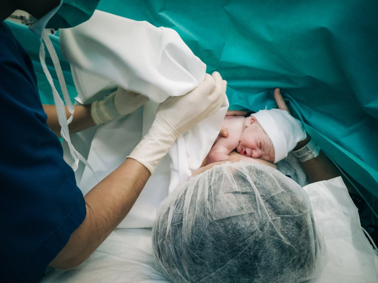 How To Keep Your C-Section Incision Dry, According To OB-GYNs