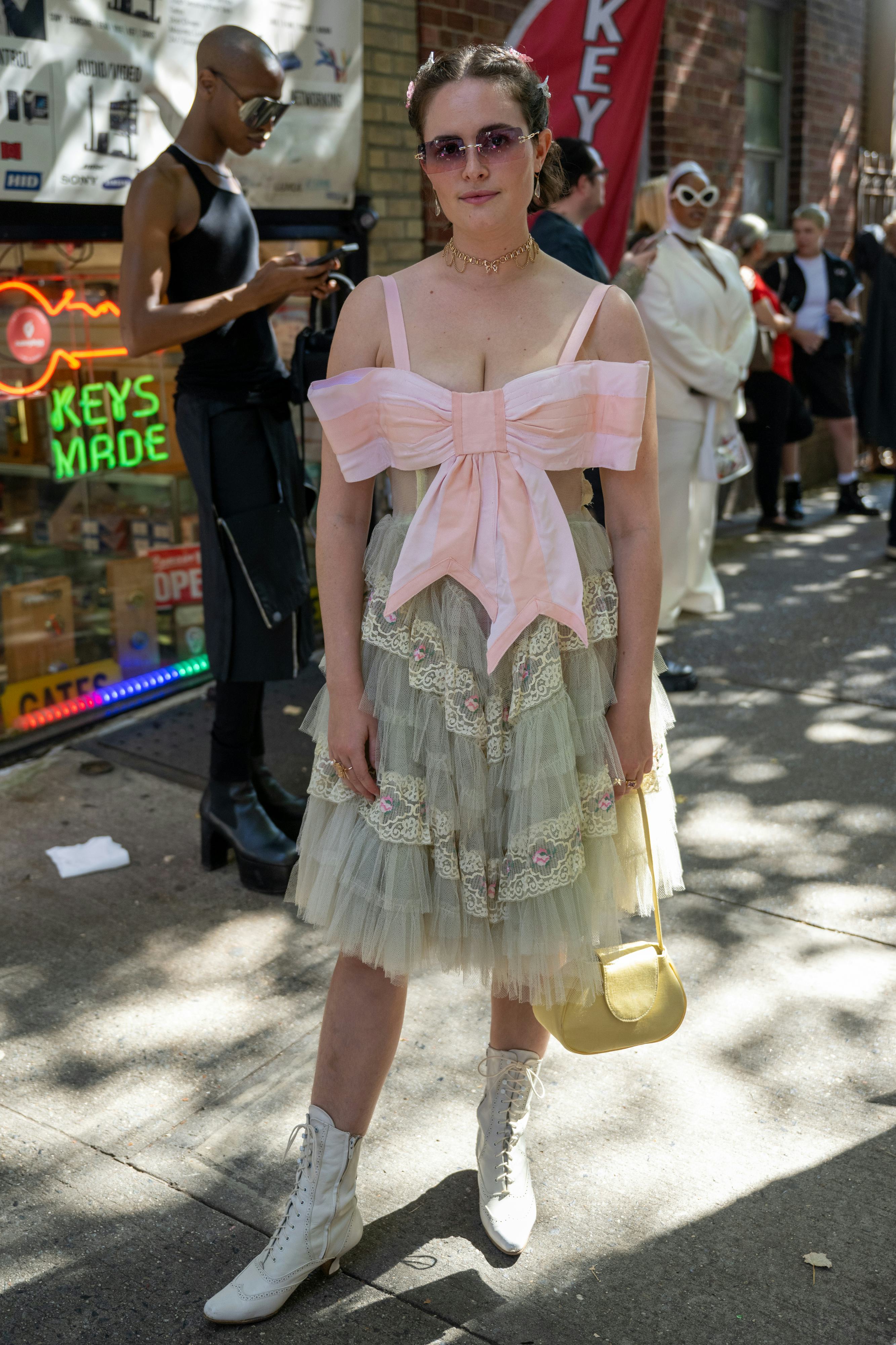 New York Fashion Week Spring/Summer 2023 Street Style Checked Off So ...