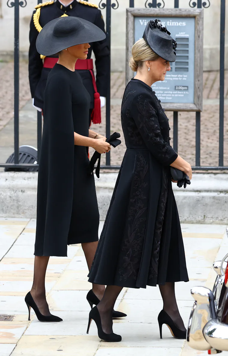 Meghan Markle s Funeral Outfit Paid Tribute To Queen Elizabeth II Meghan Markle s Funeral Outfit Paid Tribute To Queen Elizabeth II