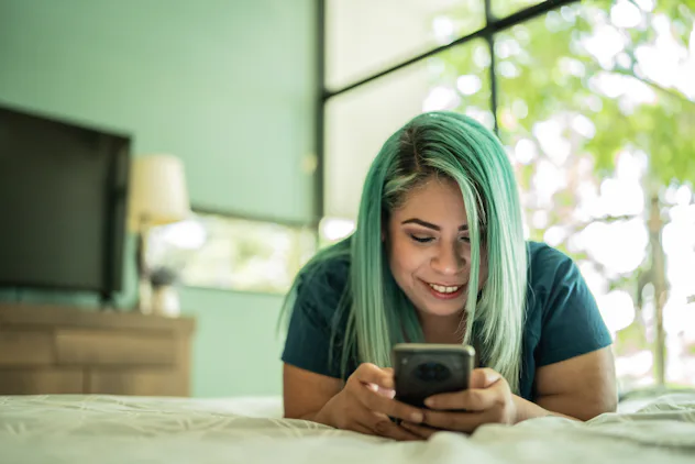 10 Creative Sexting Ideas That Don't Involve Nudes