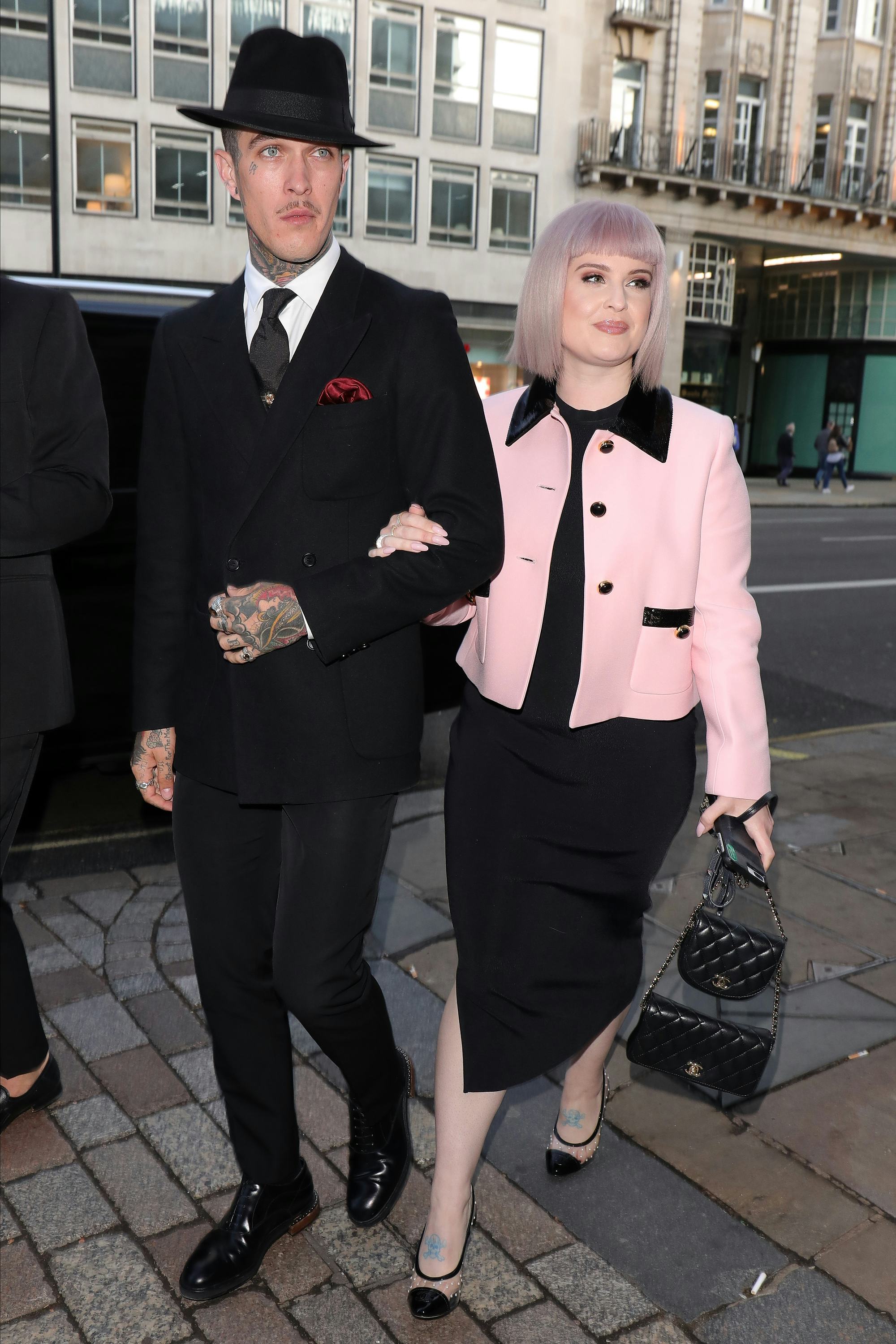 10 Cute Goth Outfits Perfect For Spooky Season & Beyond