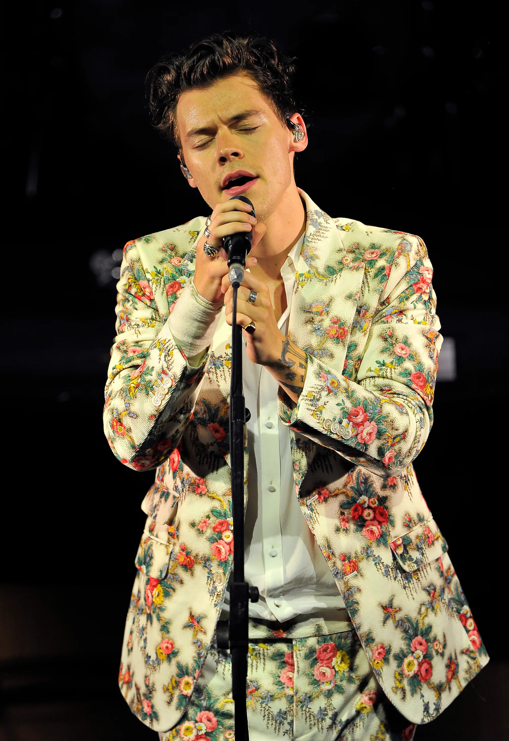 Harry Styles’ Style Evolution Goes In One Direction, From Good To Great
