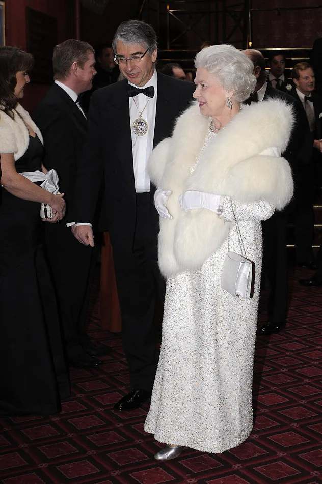 Queen Elizabeth's Fashion Transformation Was All About Embracing Color